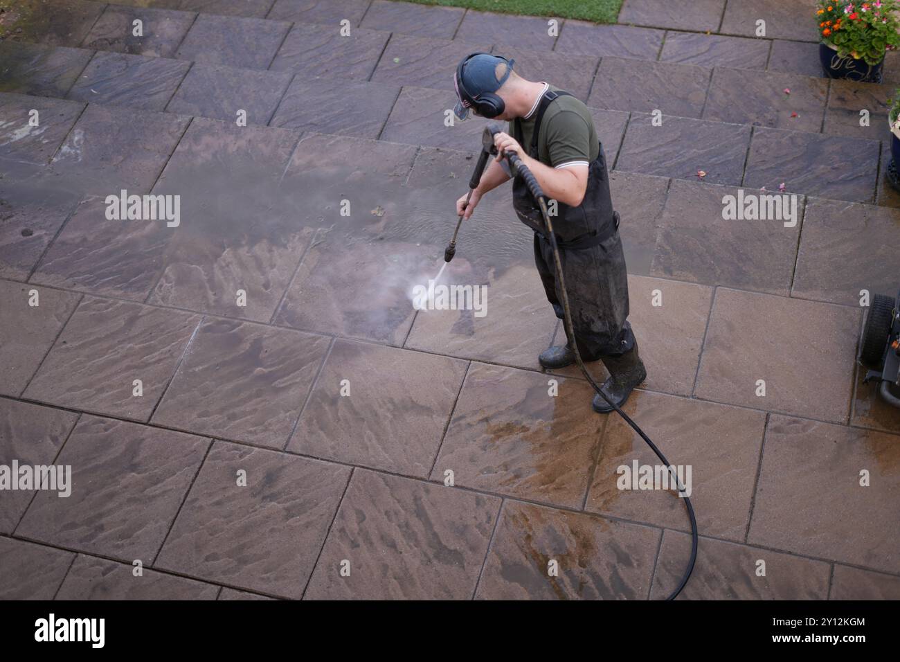 Power washing backyard garden hi-res stock photography and images - Alamy