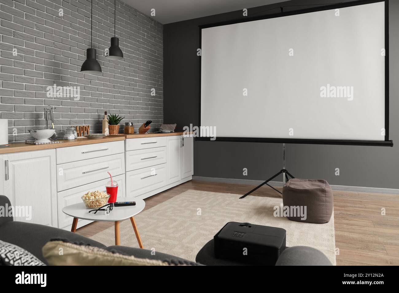 Screen counters hi-res stock photography and images - Alamy