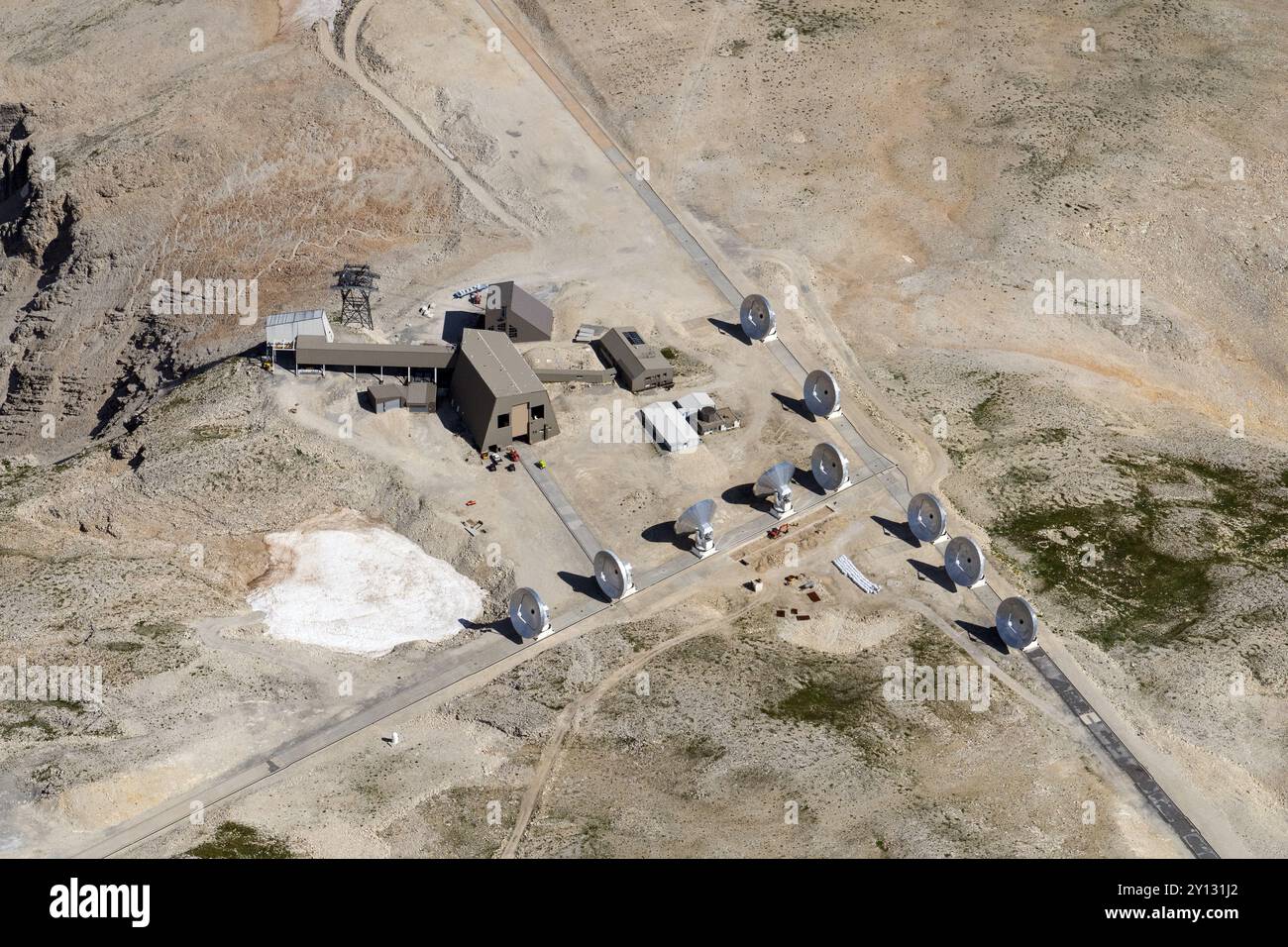 Pic de Bure, IRAM interferometer, French Alps, Plateau de Bure ...
