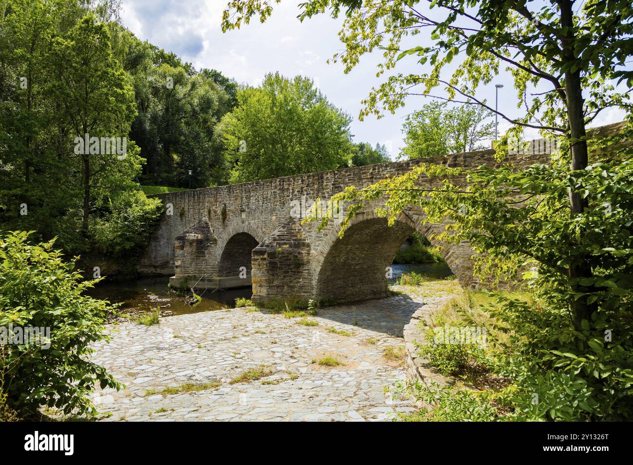 Old Mulde Bridge Stone Bridge Built in 1501 Next to the normal village ...