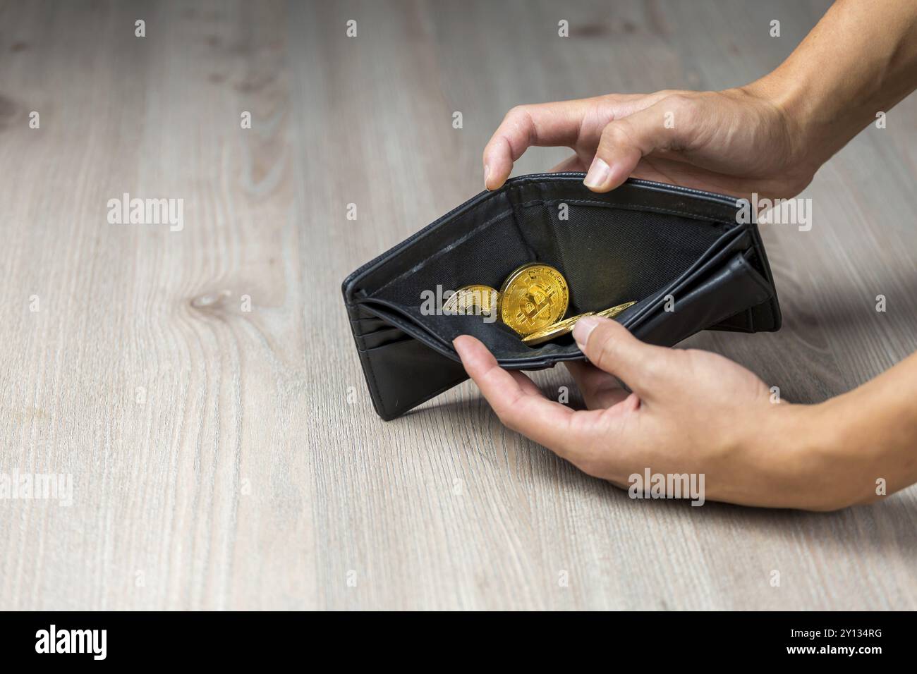 Cryptocurrency coins symbols icon hi-res stock photography and images ...