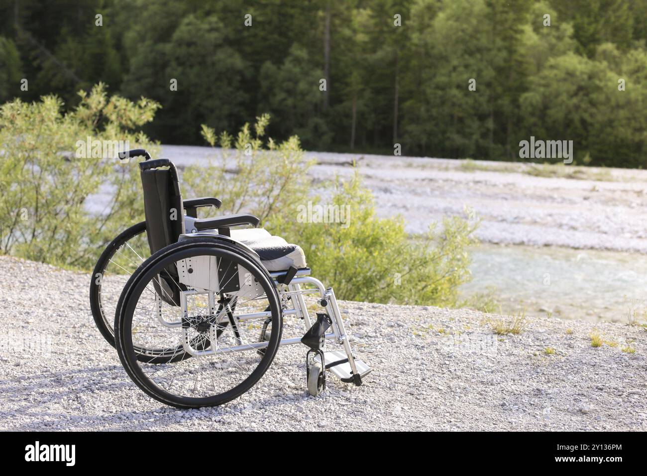 Handicapped in wheelchair hiking hi-res stock photography and images ...