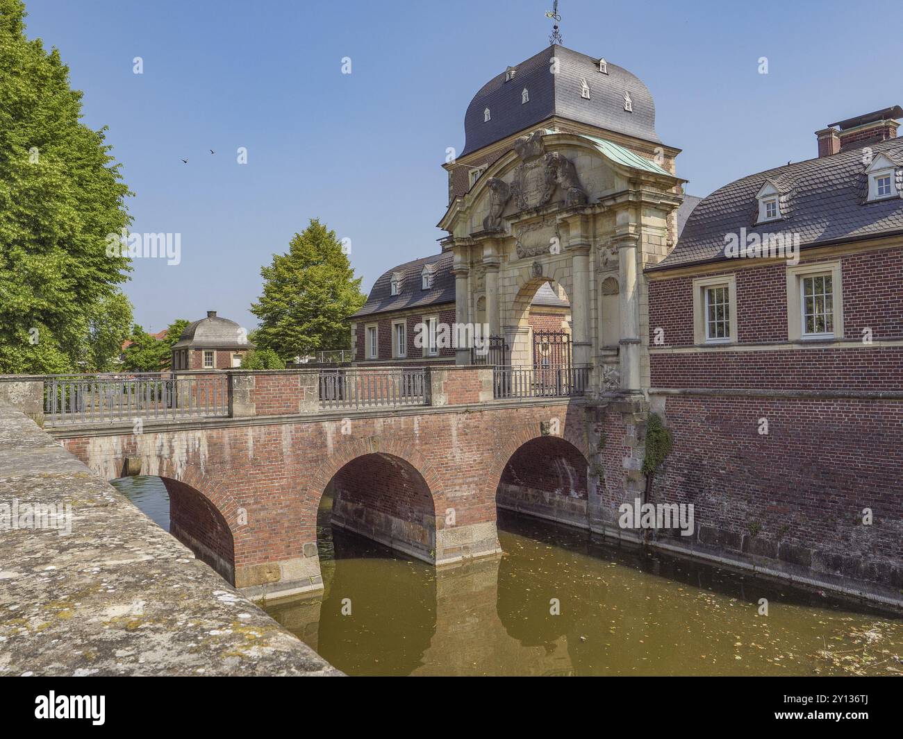 Historic bridge tor brick hi-res stock photography and images - Alamy