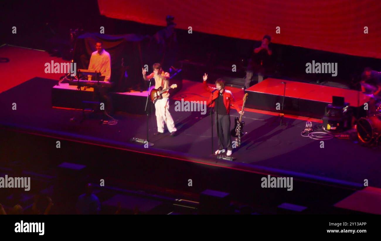 Inglewood, California, USA 28th August 2024 Singers/brothers Henry ...