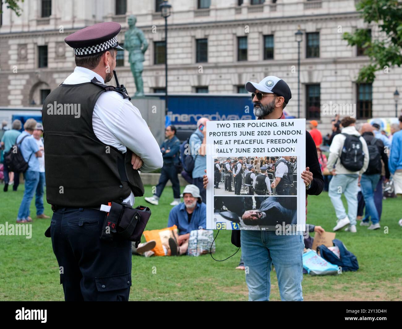 Two tier policing of protesters hi-res stock photography and images - Alamy