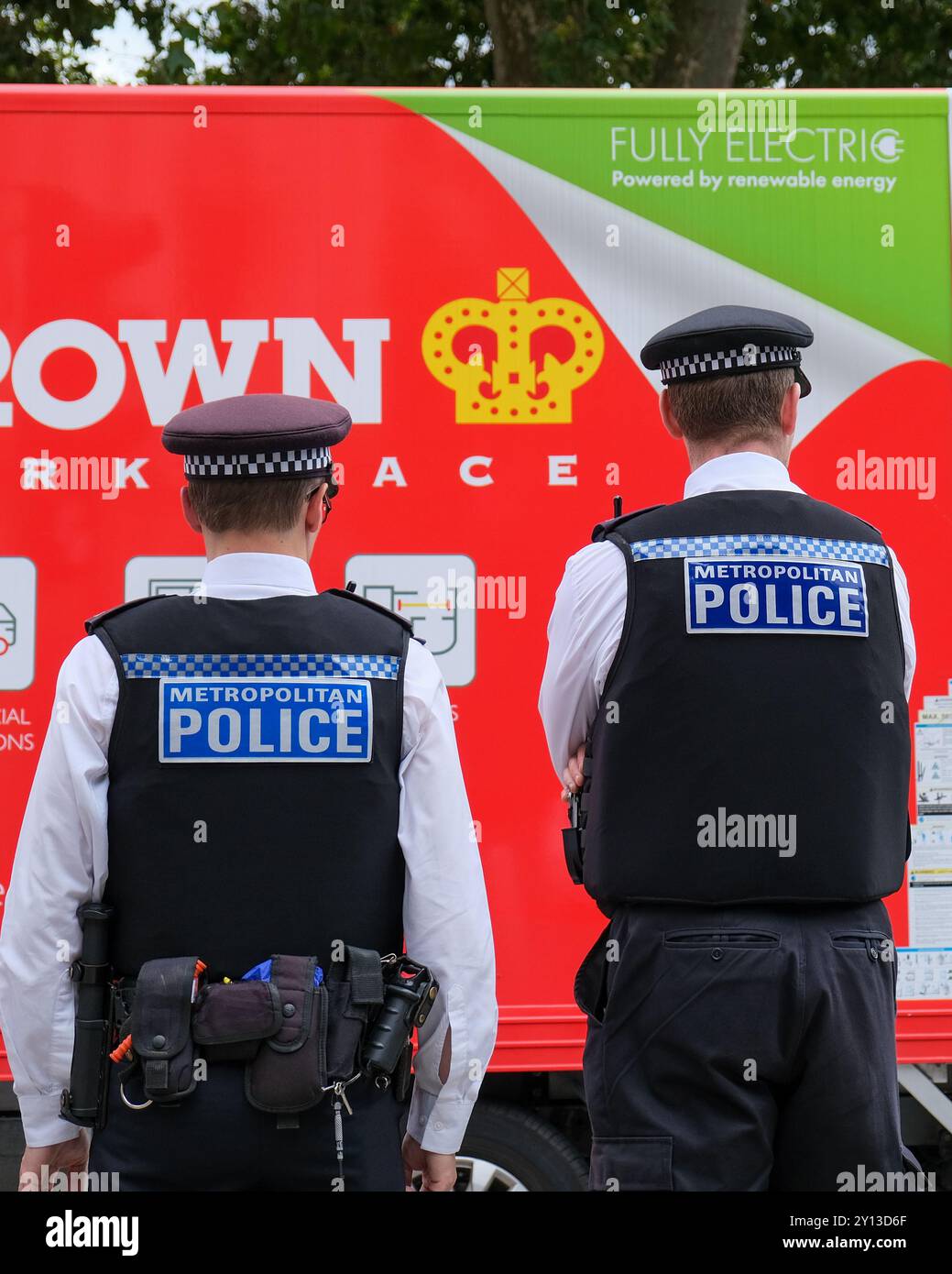 Metropolitan police logo hi-res stock photography and images - Alamy