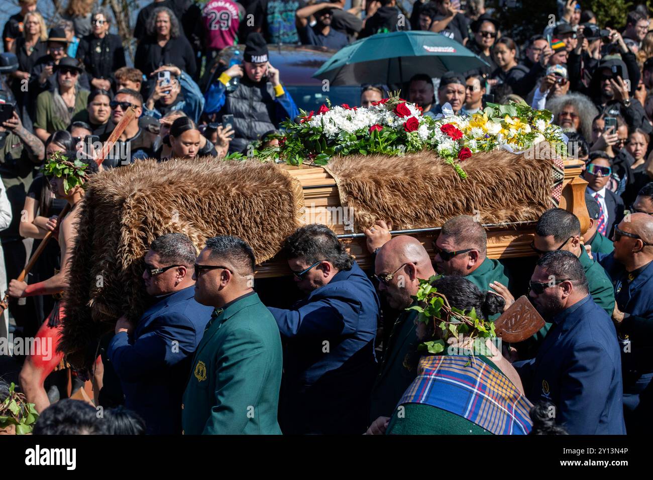 The coffin with the body of New Zealand's Maori King, Kiingi Tuheitia ...