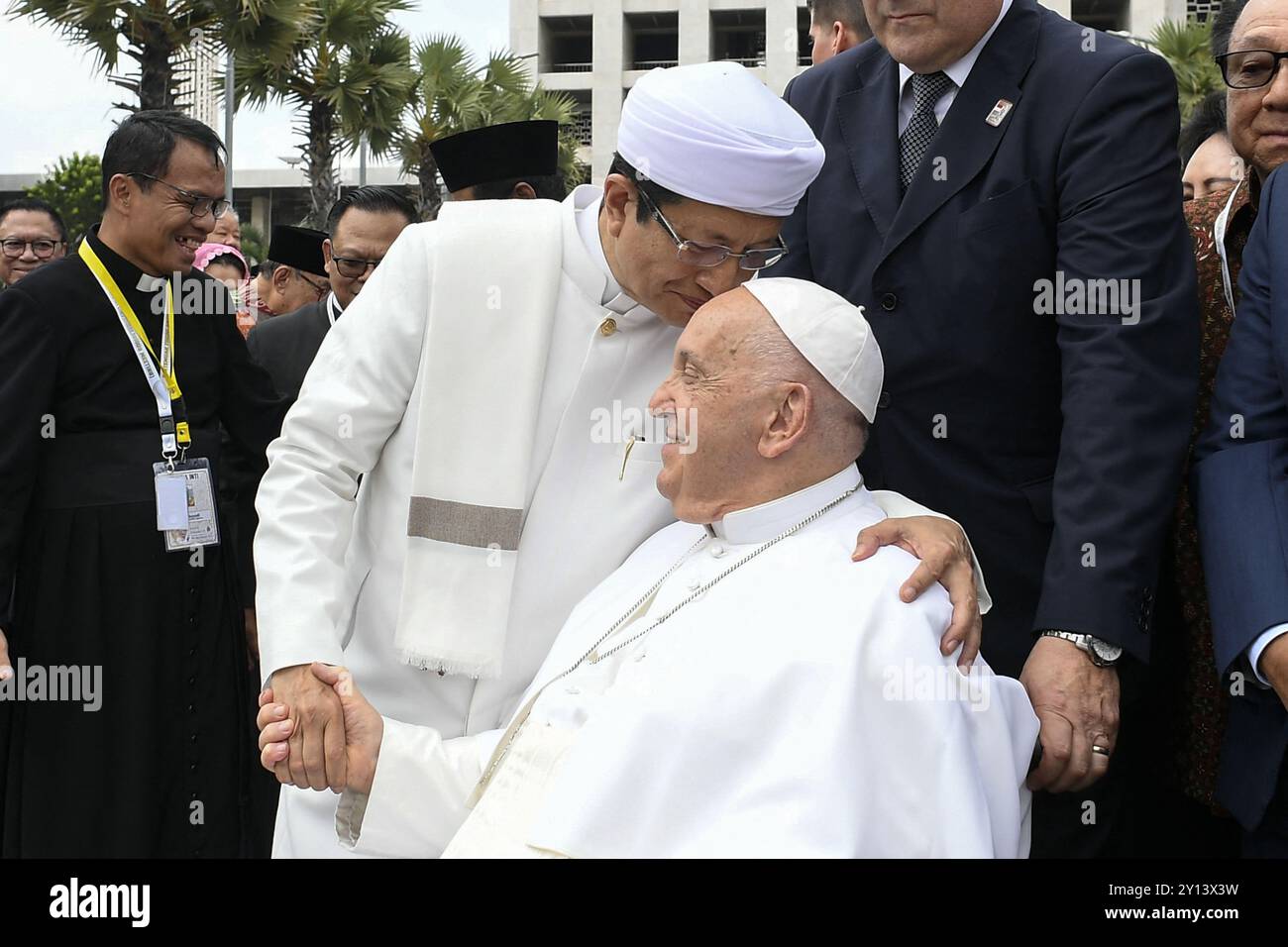 Jakarta, Indonesia. 05th Sep, 2024. Pope Francis and Grand Imam of ...
