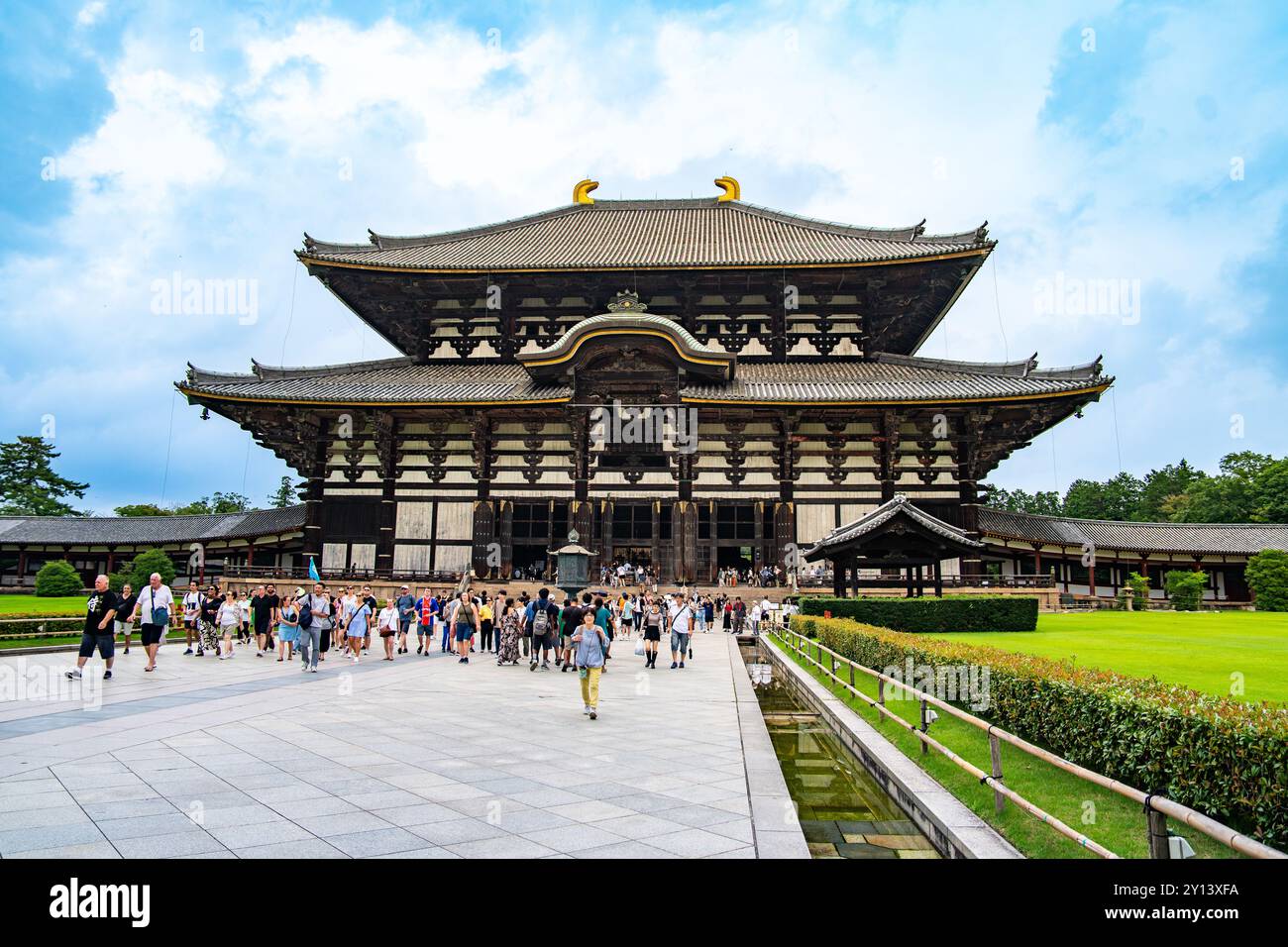 Todai-ji temple in Nara, japan Stock Photo - Alamy