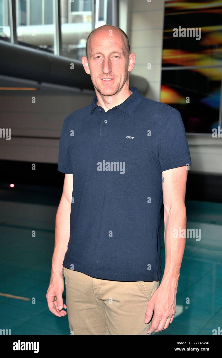 Thomas Lurz beim Charity Promi Swim Event 2024 zugunsten von Kindeswohl ...