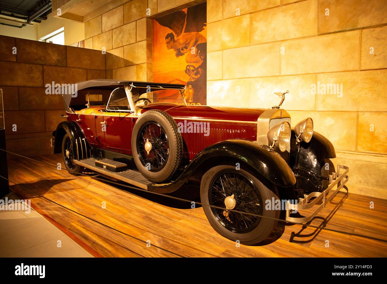 Old time classic cars at Louwman Museum ,automobile industry has ...