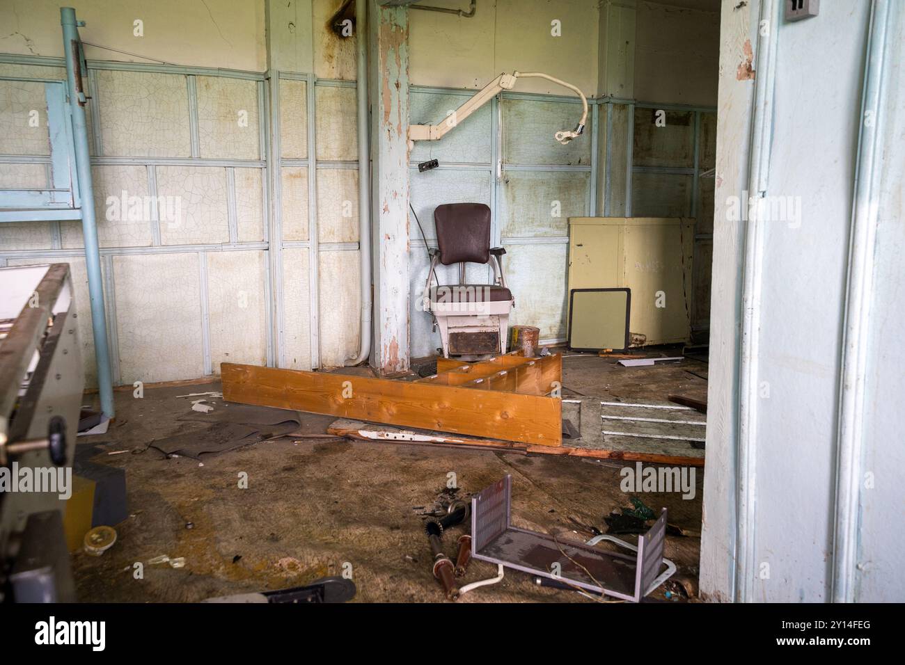 Interior of an abandoned destroyed hospital Stock Photo - Alamy