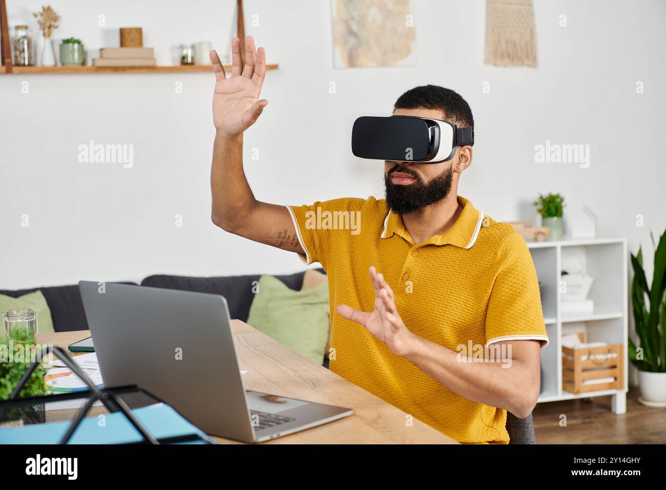 Virtual adventure hi-res stock photography and images - Alamy