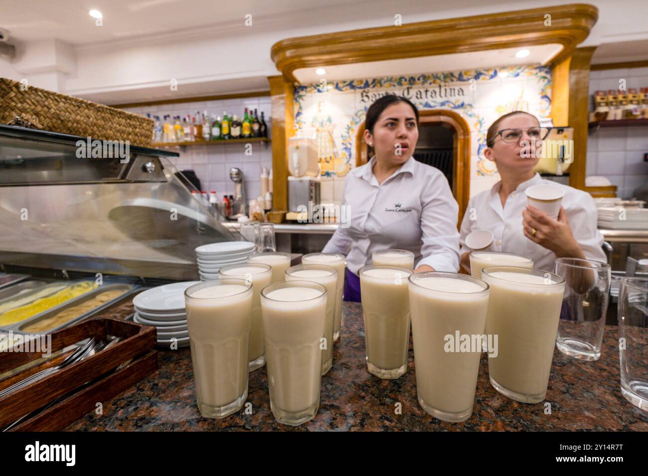 tiger nut horchata, Horchatería Santa Catalina, Valencia, Valencian ...