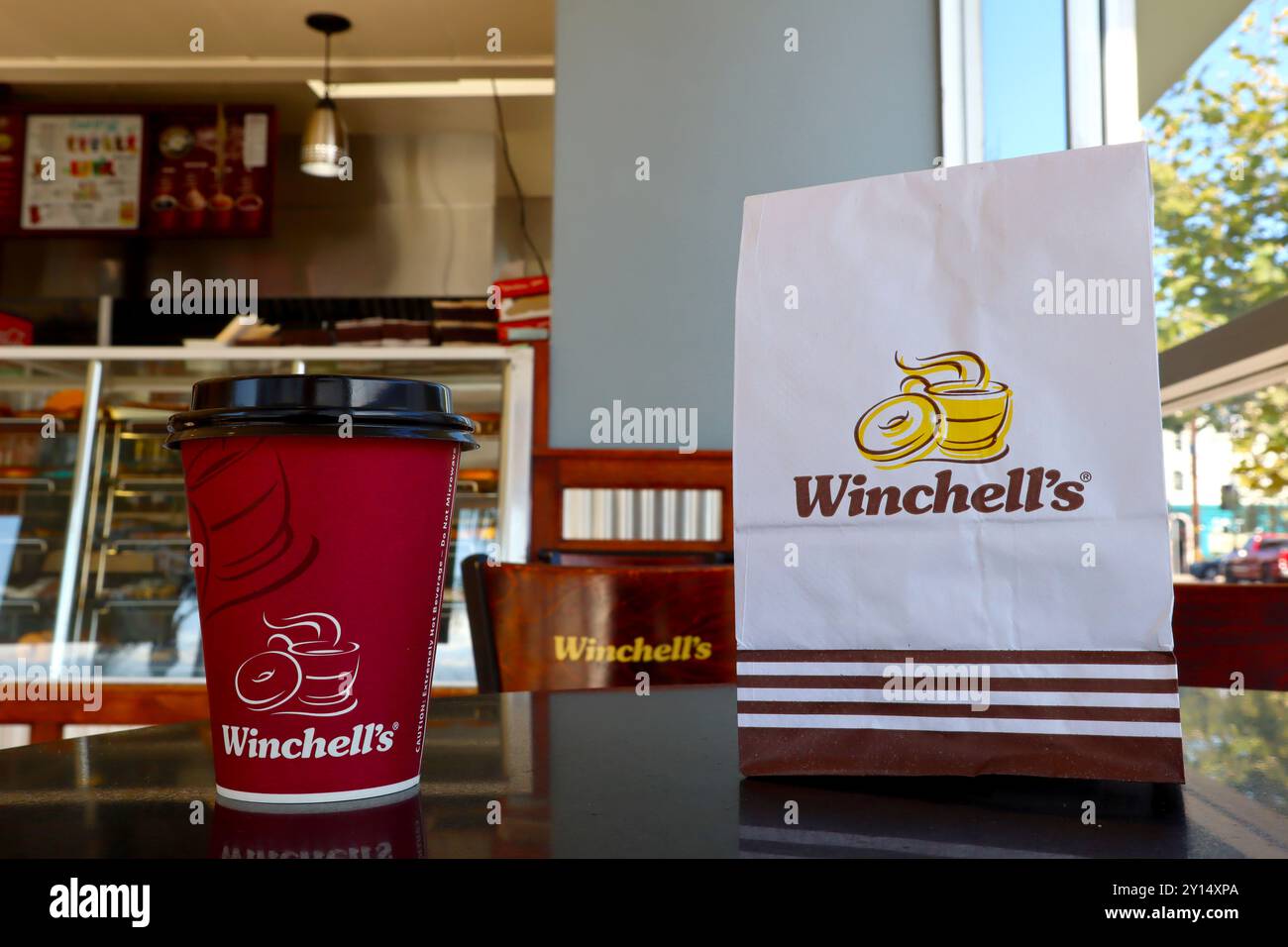 Winchell's Donut House, International Doughnut Company, Home of the ...