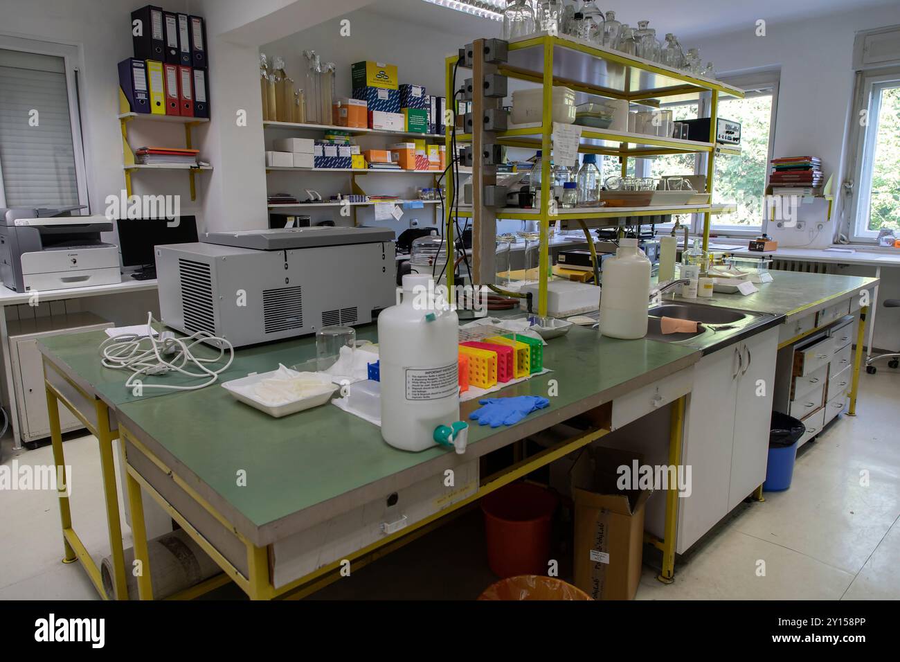 Inside a biochemical laboratory Stock Photo - Alamy