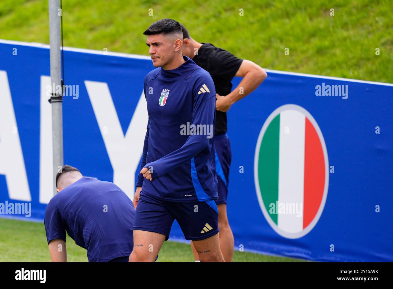 Sessione 1 hi-res stock photography and images - Alamy