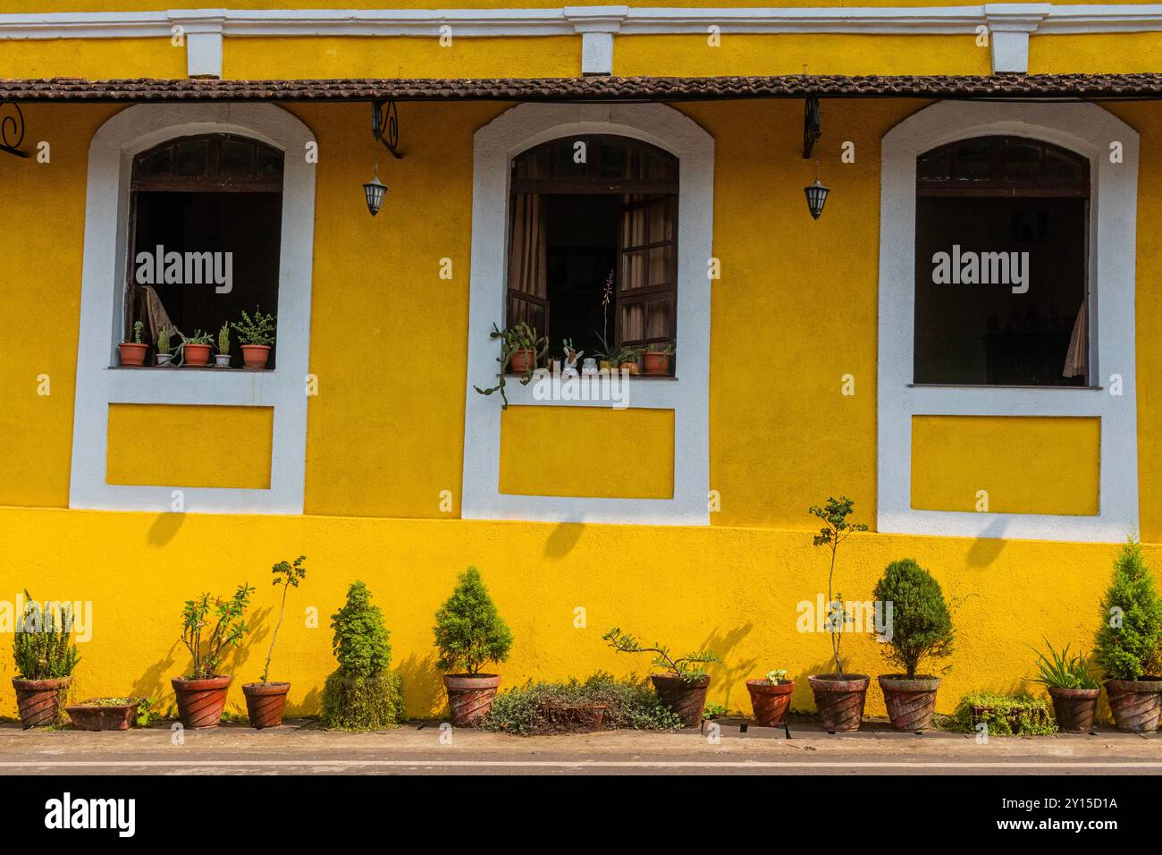 Fontainhas colony in Goa Stock Photo - Alamy