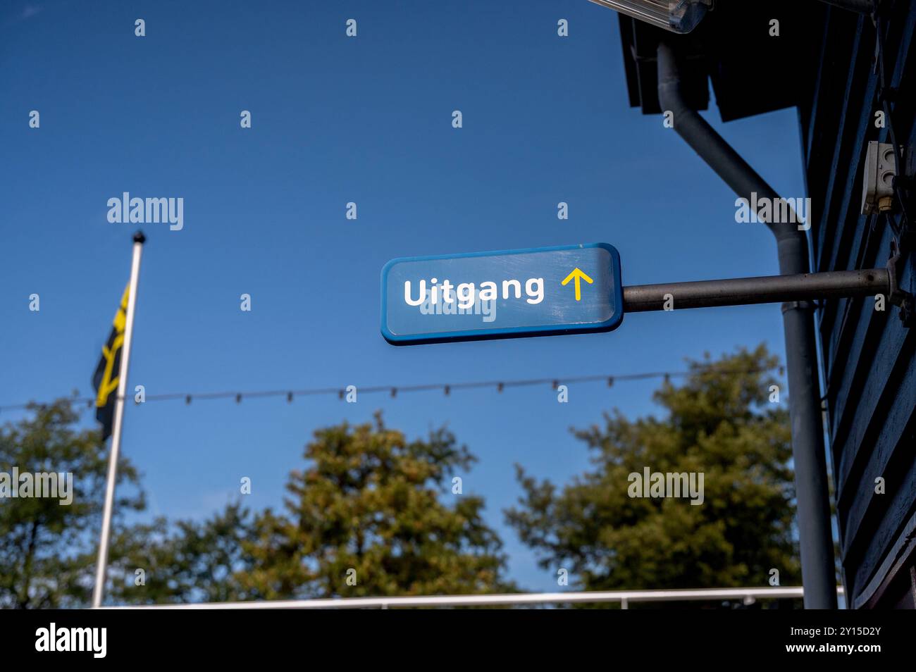 Exit sign river hi-res stock photography and images - Alamy