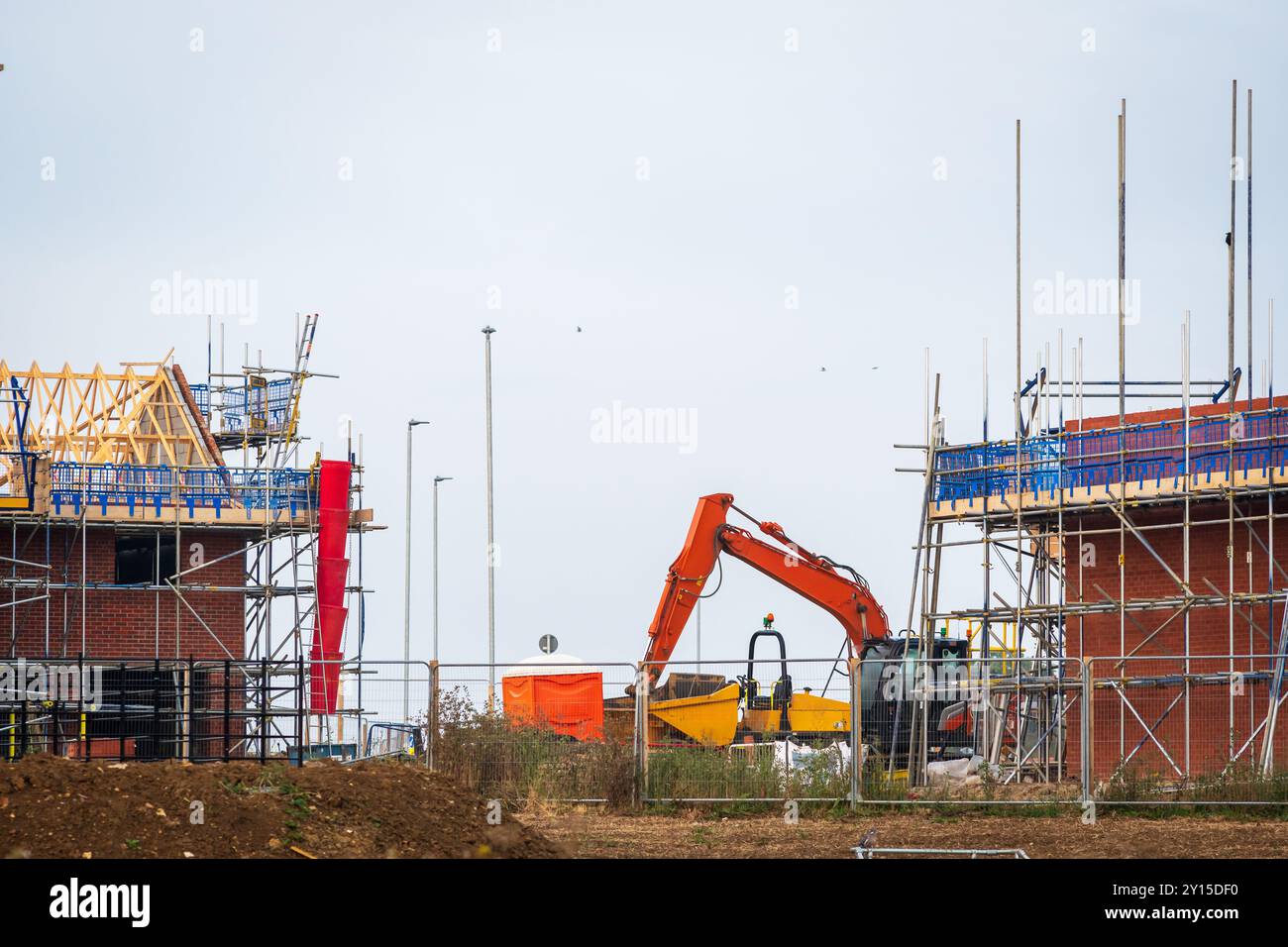 New build house development estate in england uk Stock Photo - Alamy