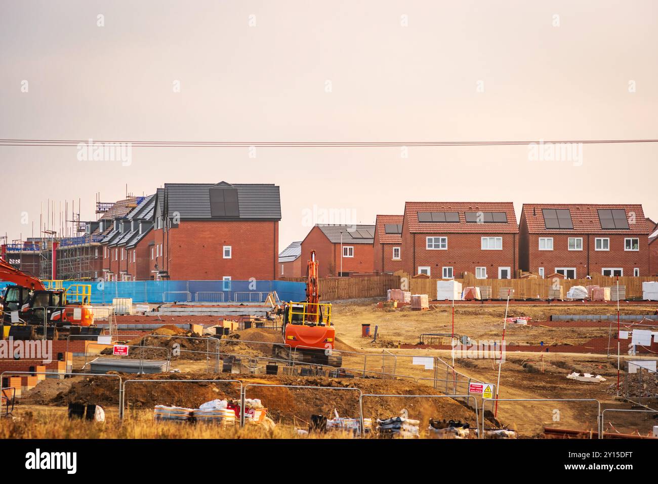 New build house development estate in england uk Stock Photo - Alamy
