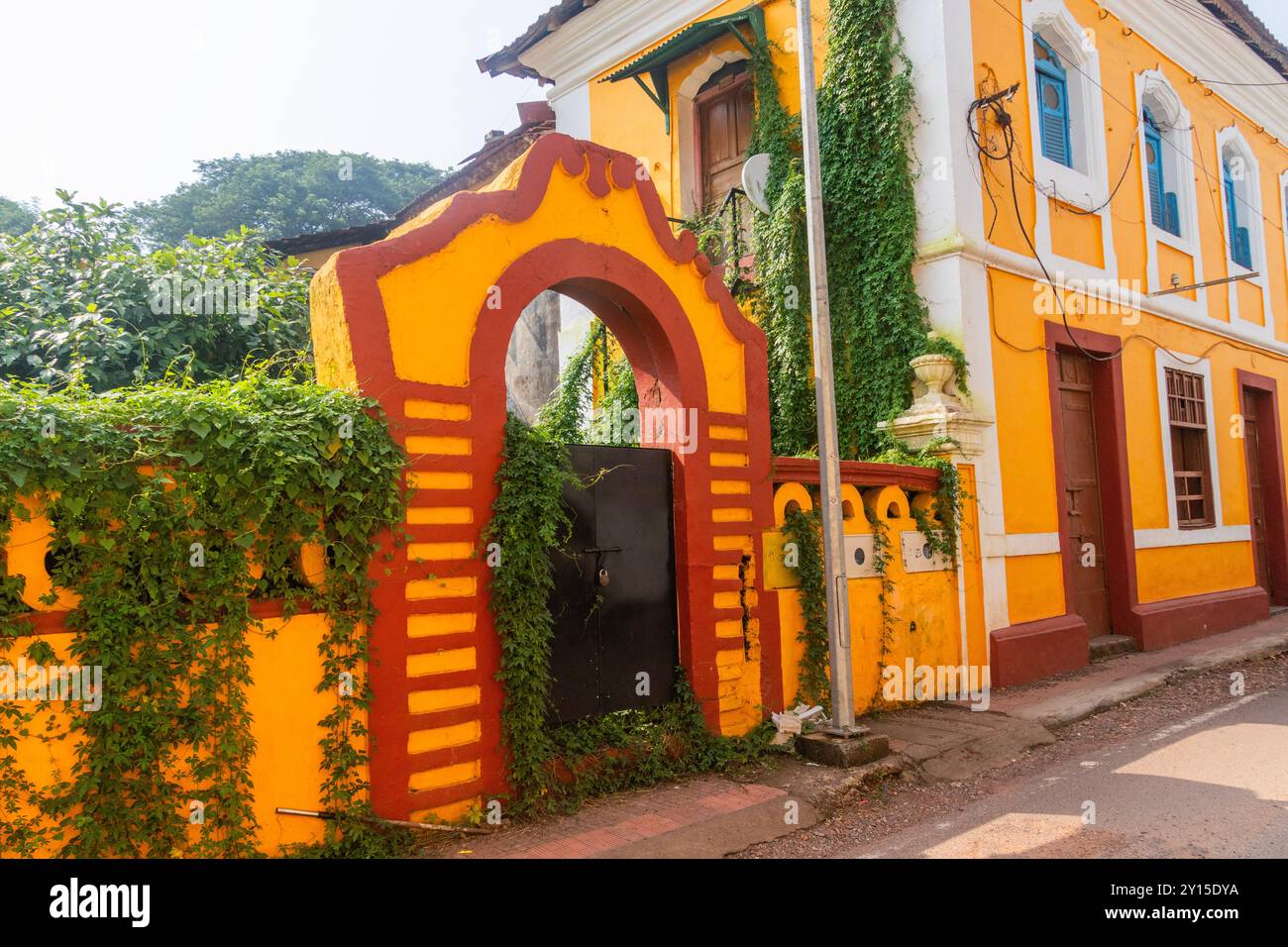 Fontainhas colony in Goa Stock Photo - Alamy