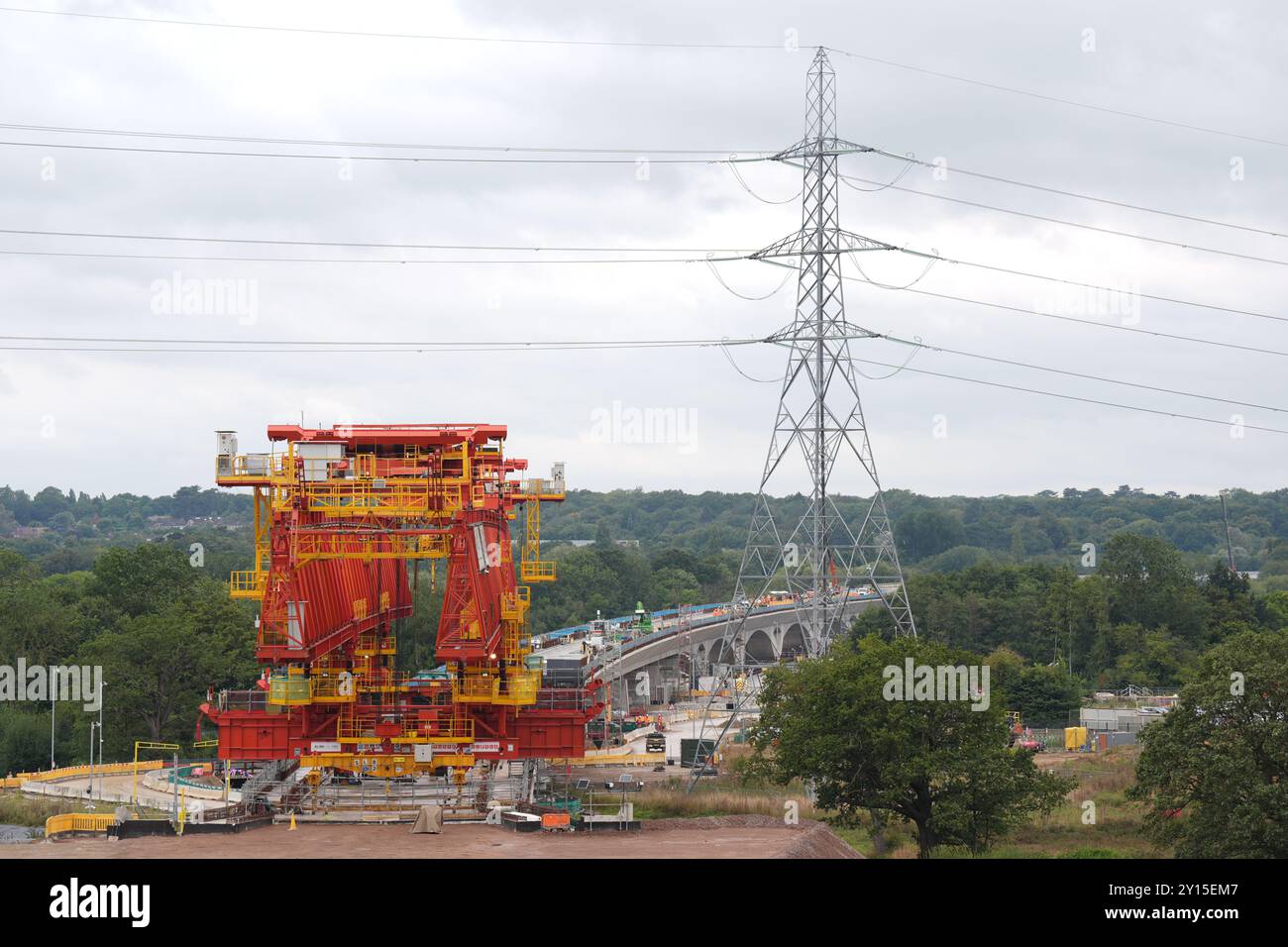 HS2's 2.1-mile long viaduct crossing the Colne Valley after the final ...