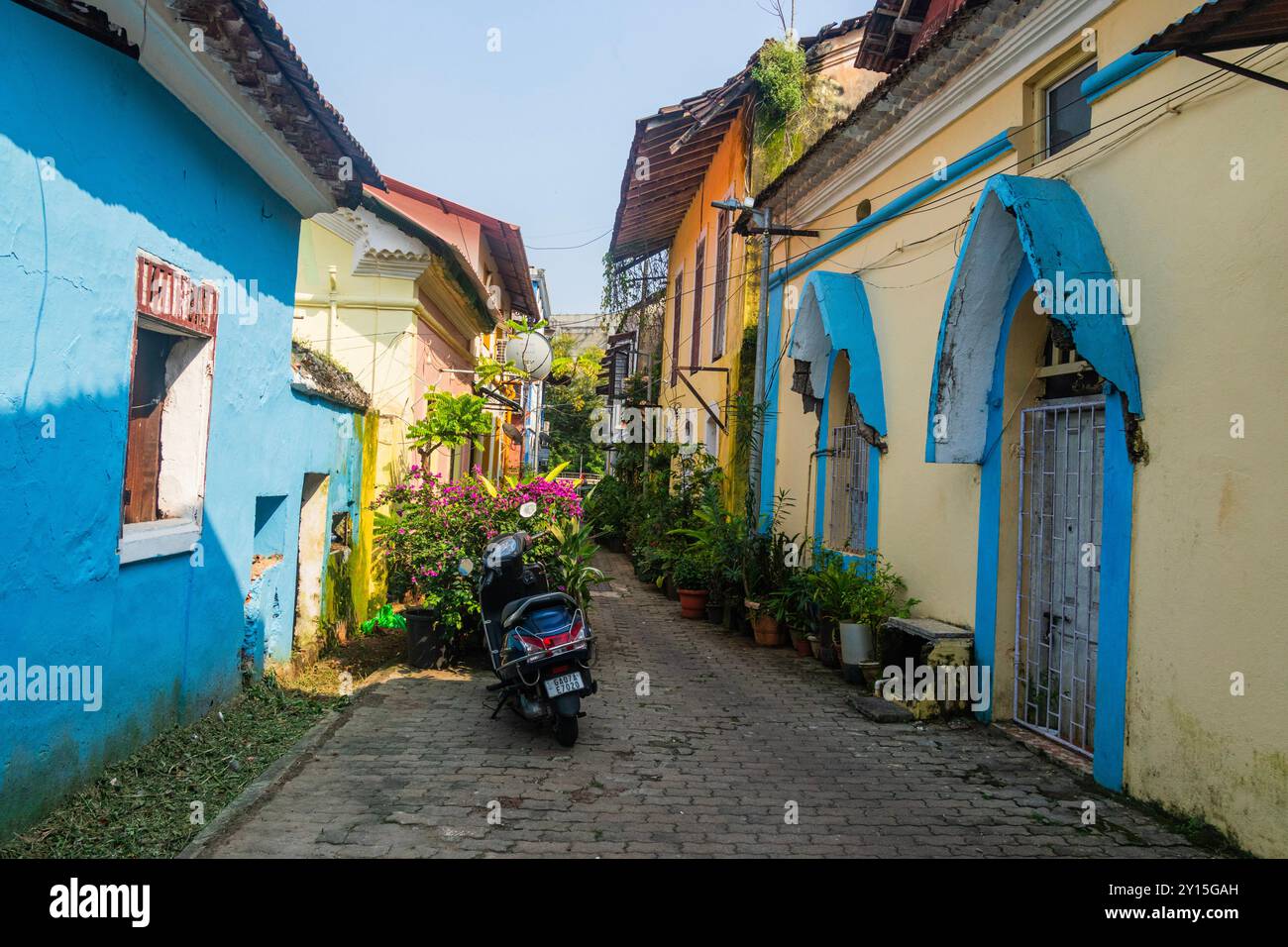 Fontainhas colony in Goa Stock Photo - Alamy