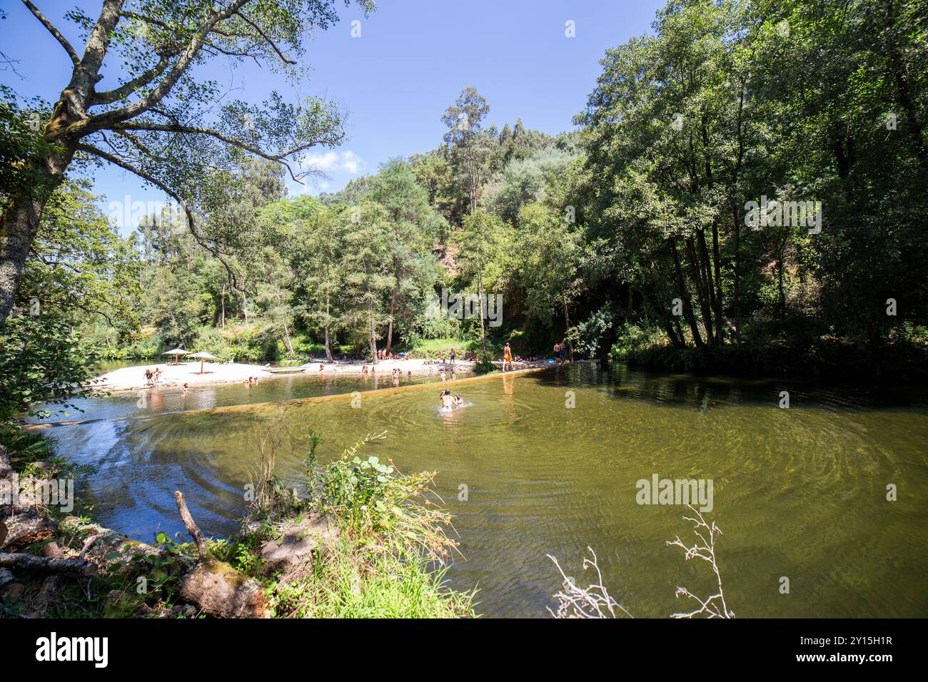 Góis Rio Ceira Praia Fluvial do Pego Escuro Stock Photo - Alamy