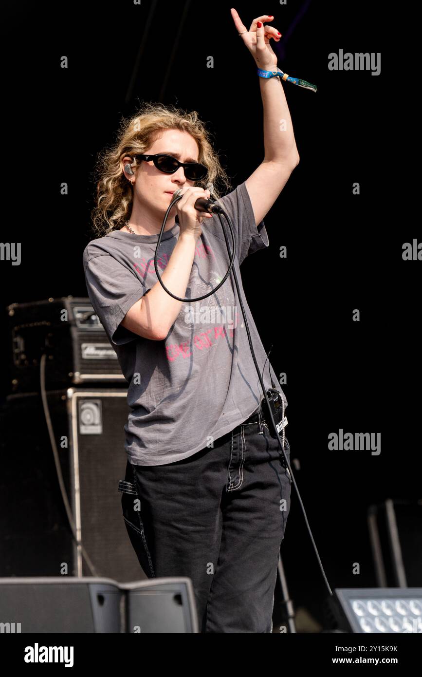 BLONDSHELL, CONCERT, 2024: The singer songwriter Blondshell – real name ...