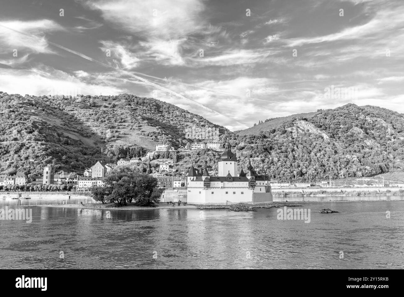 Toll castle pfalzgrafenstein Black and White Stock Photos & Images - Alamy