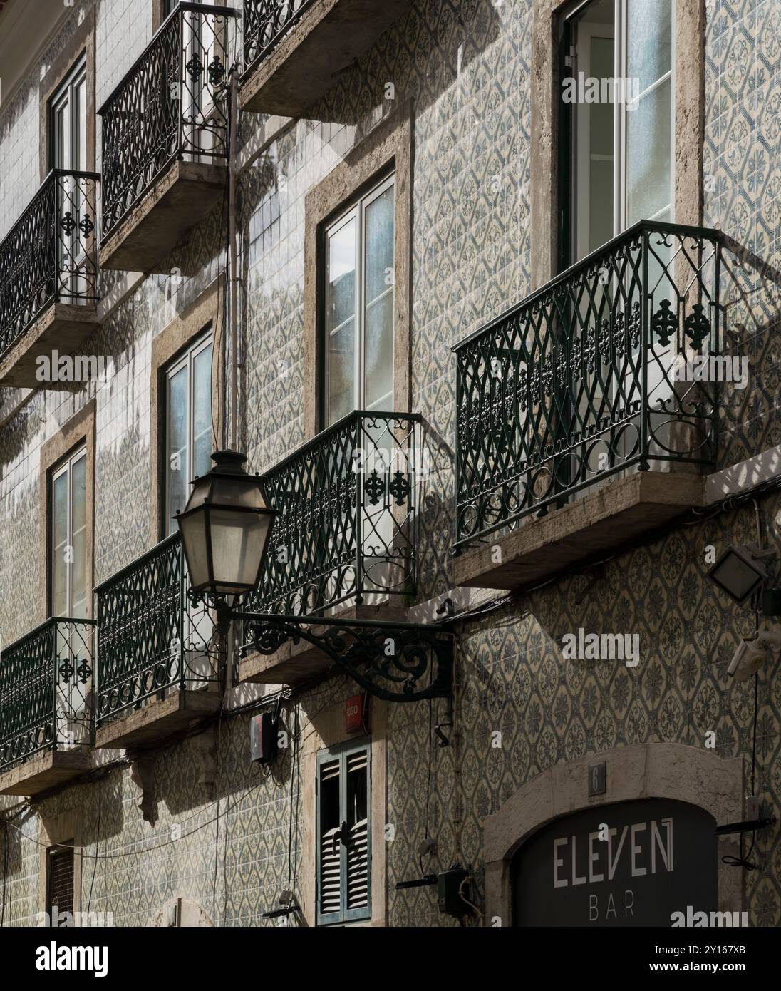 Lisbon, architectural studies - ceramic tiles, iron Julie balconies ...