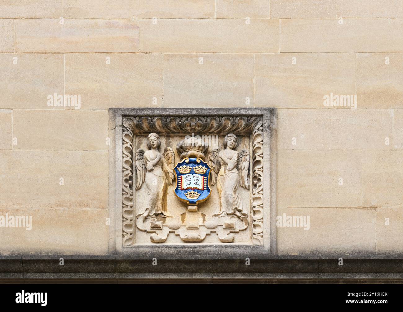 Motto and badge (of Oxford university) on a wall of the Old Library ...