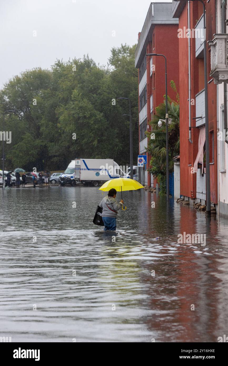 Milano, Italia. 05th Sep, 2024. Allagamento Via Rilke a causa delle ...