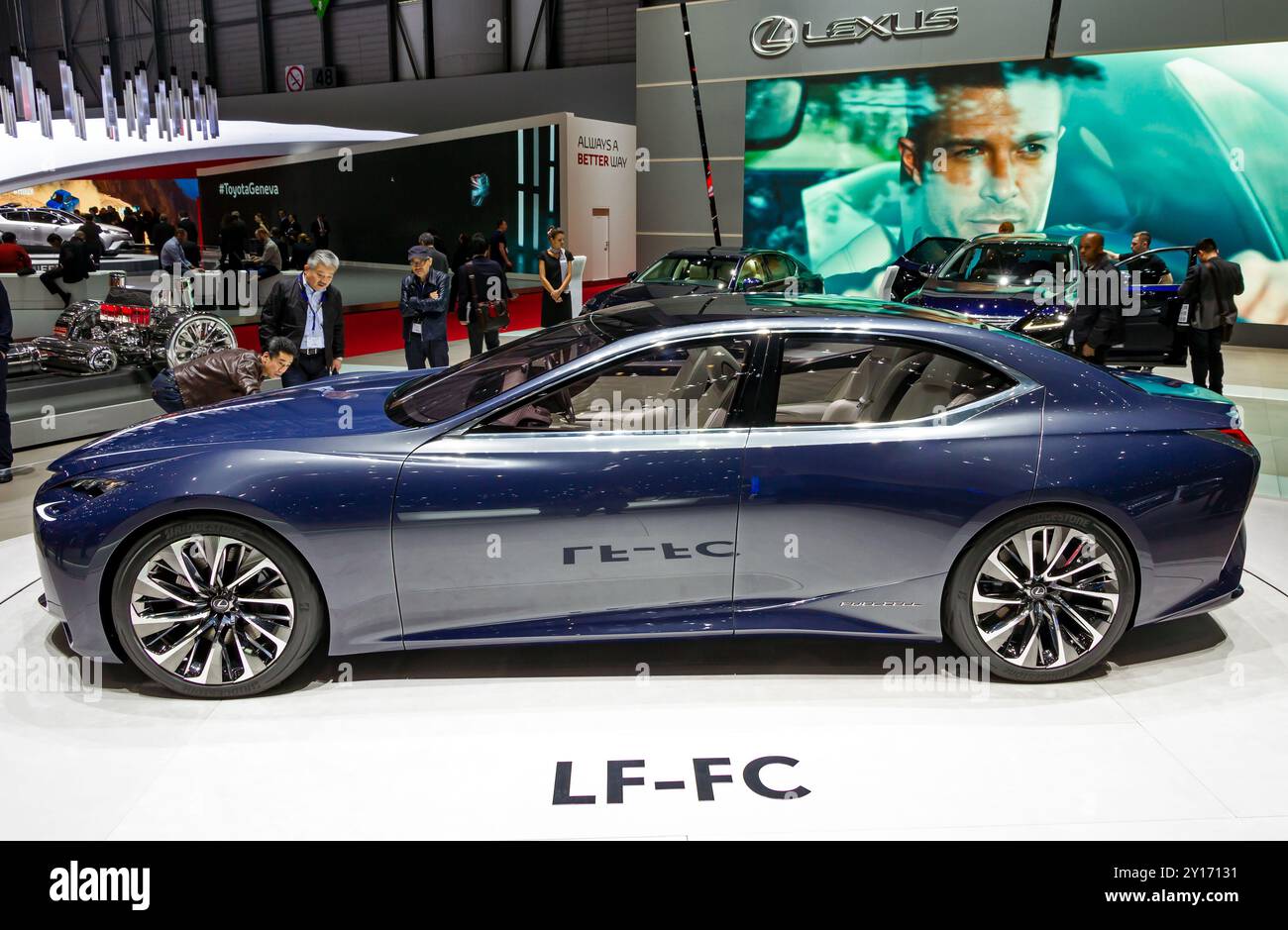 Fuel cell vehiclehydrogen hi-res stock photography and images - Alamy