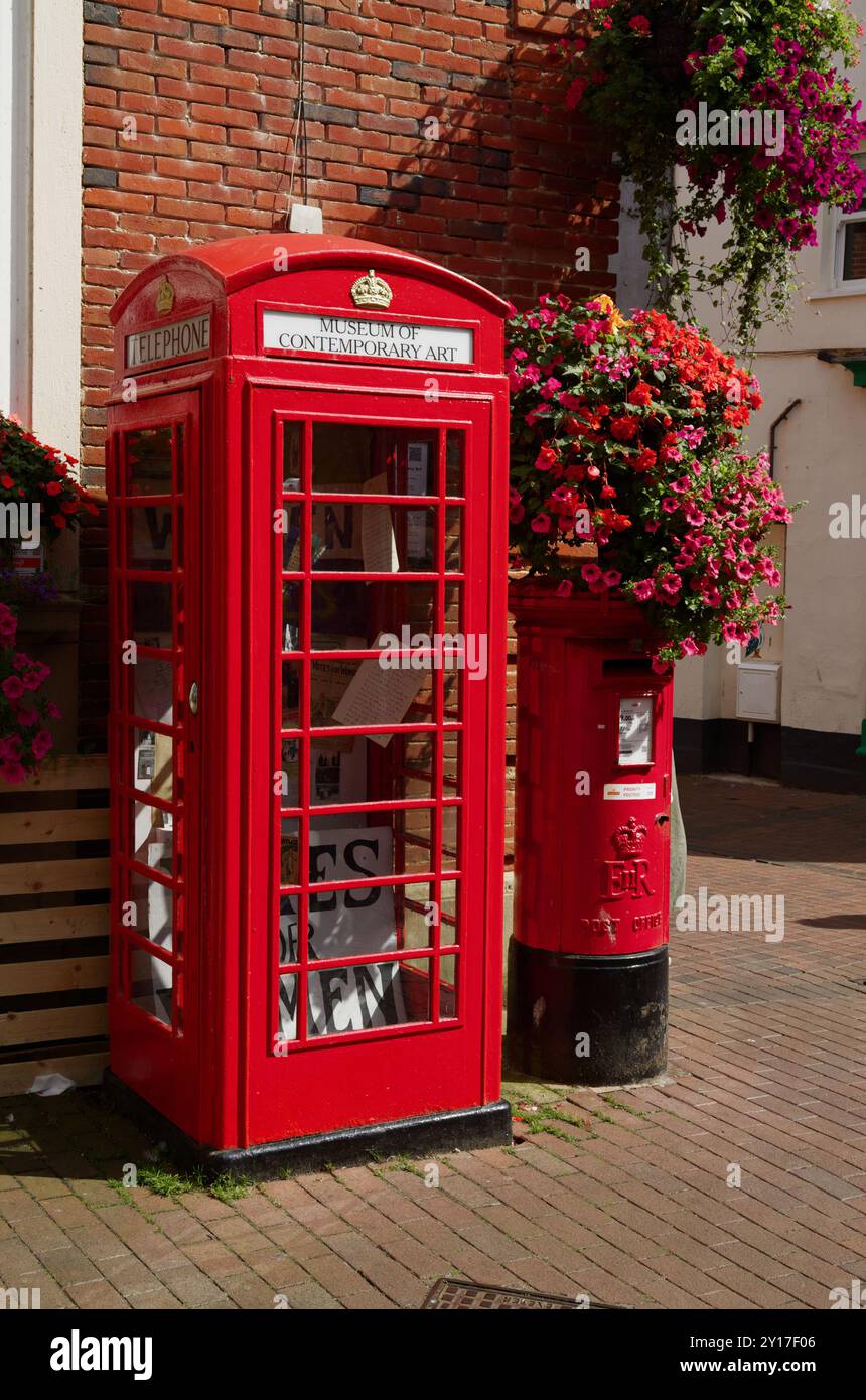 Renovated K6 Model Telephone Box Converted Into The Museum Of ...