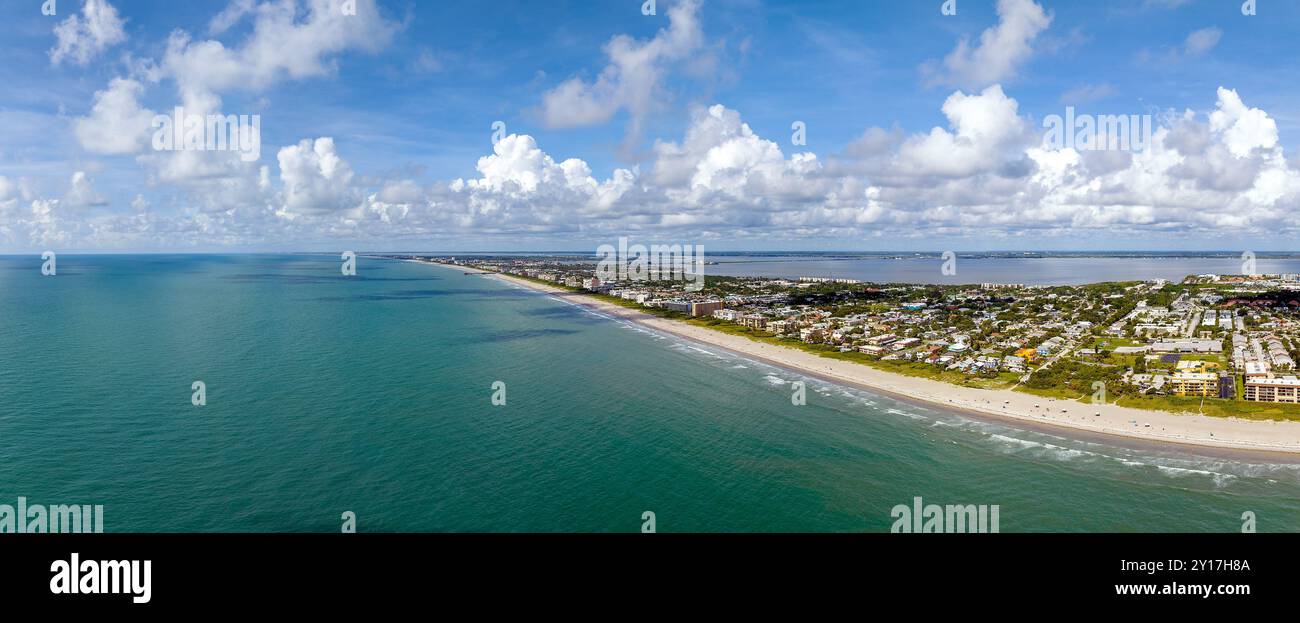 Florida spring break beach hi-res stock photography and images - Alamy