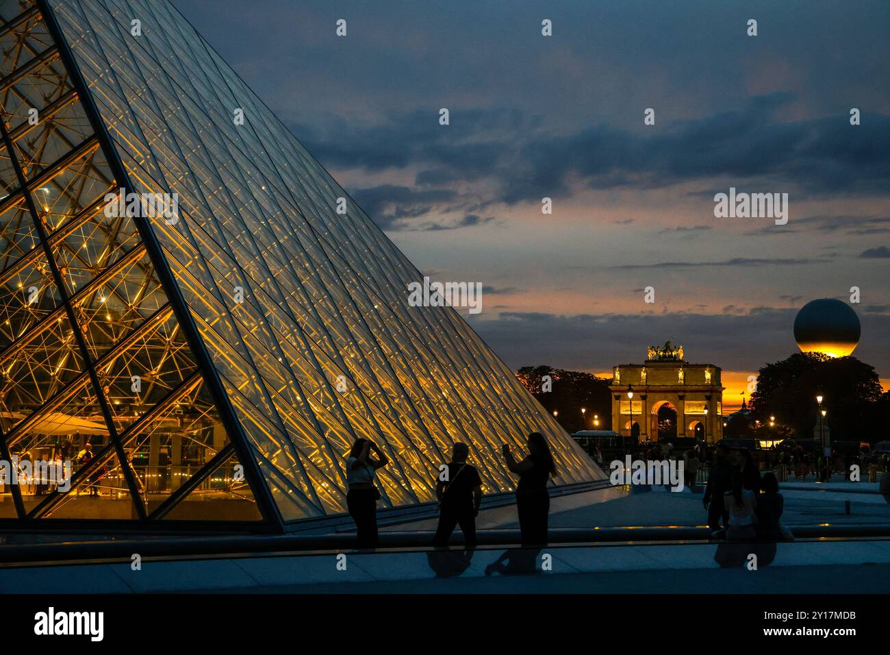 OLYMPIC VASQUE TAKING OFF EVERY NIGHT OVER PARIS Stock Photo - Alamy