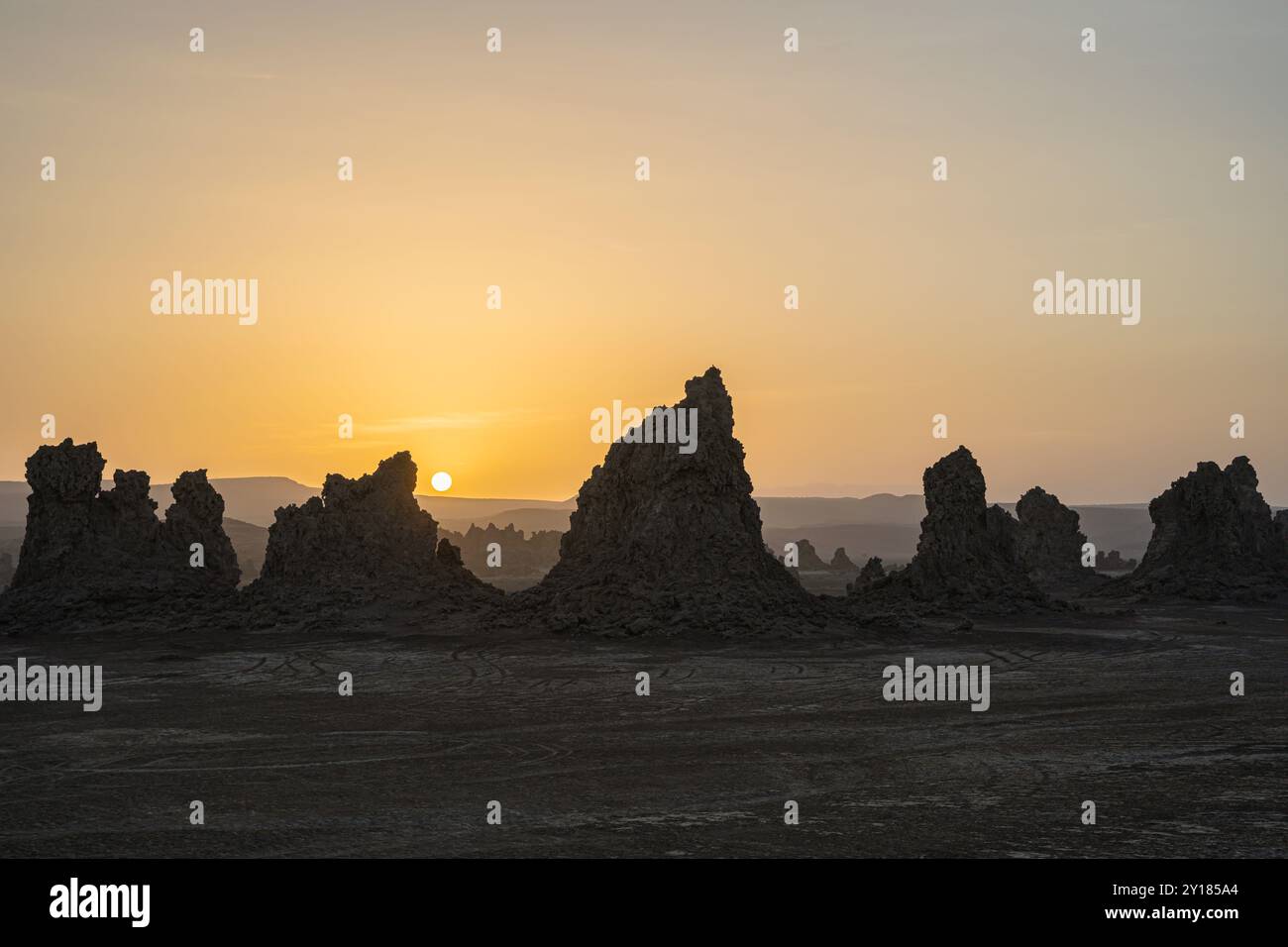 Sunrise around the Volcanic Chimneys of Lake Abbe aka Lac Abbe Bad ...