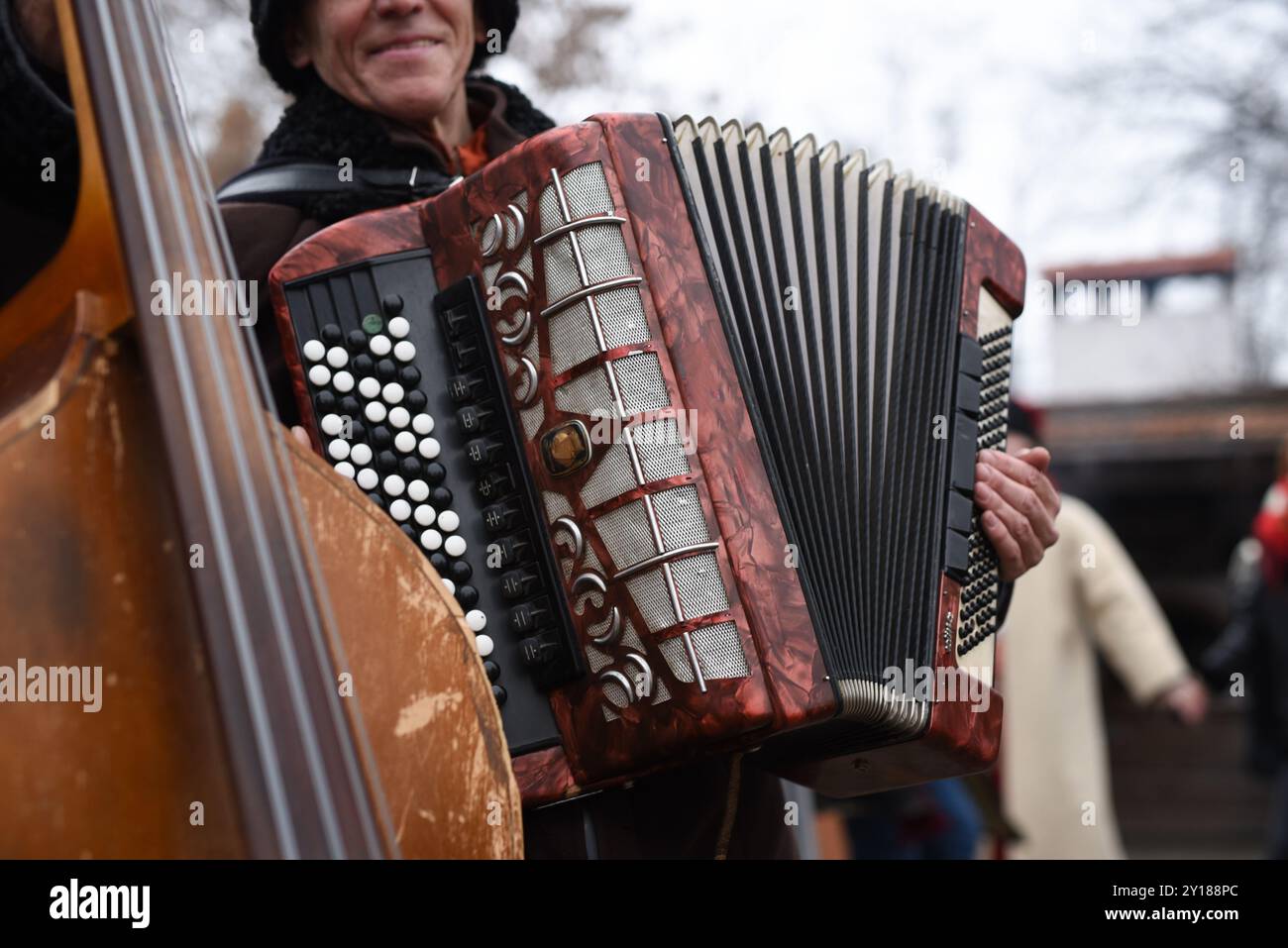 Ukrainian folk song dance hi-res stock photography and images - Alamy