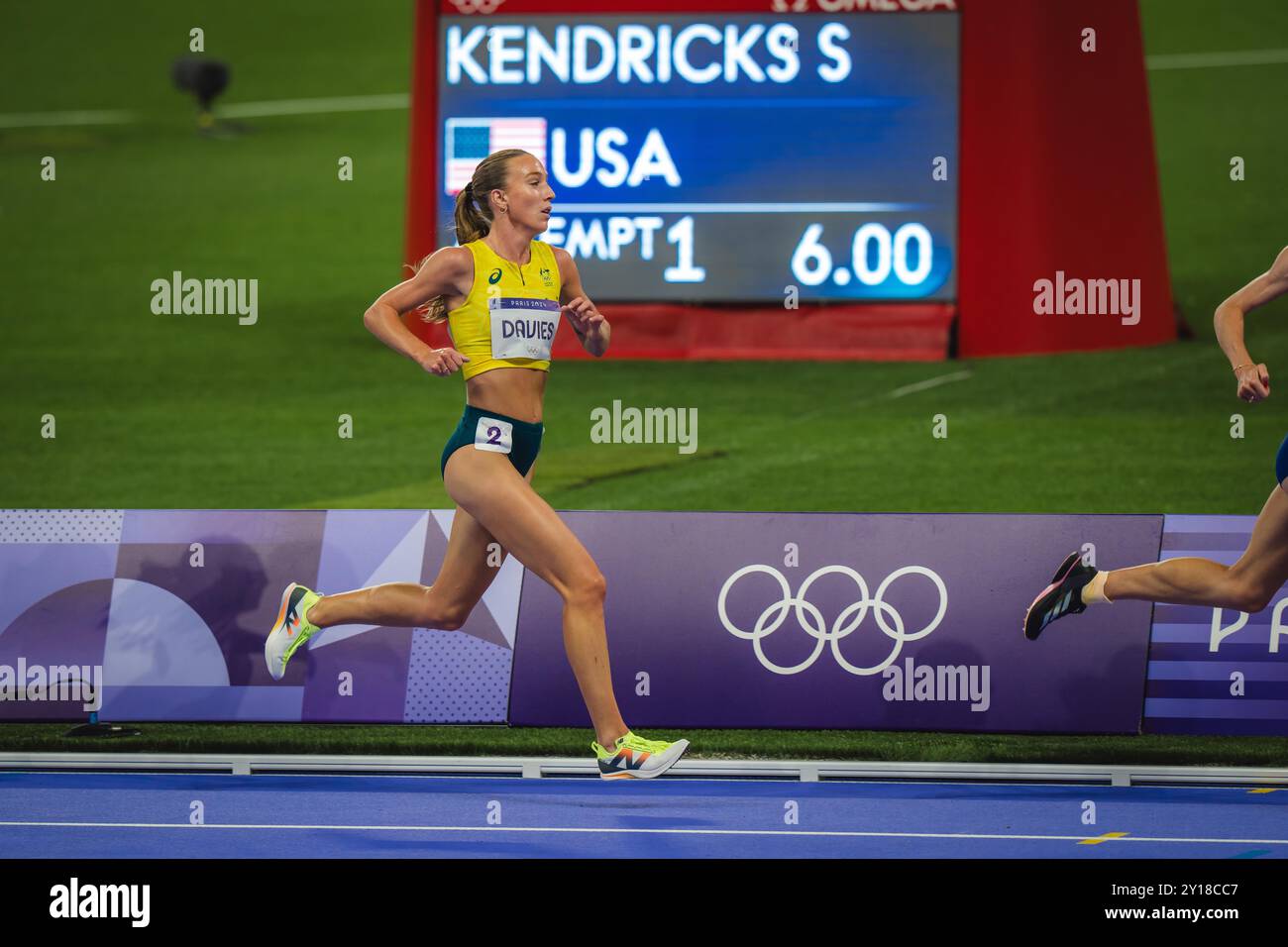 Rose Davies participating in the 5000 meters at the Paris 2024 Olympic ...