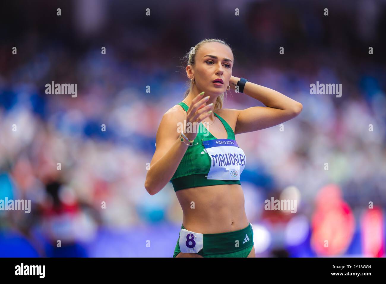 Sharlene Mawdsley participating in the 400 meters at the Paris 2024 ...