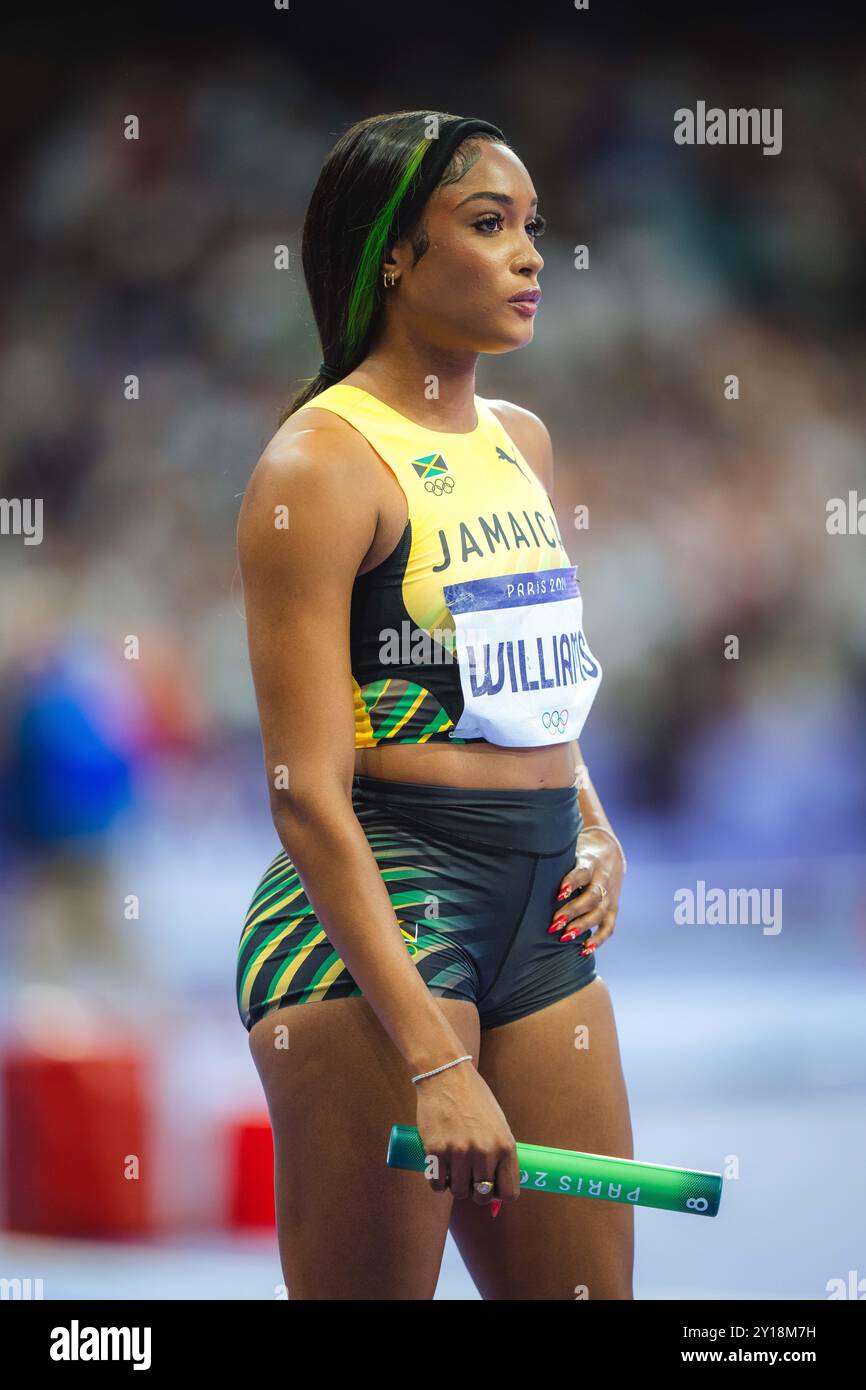 Stacey-Ann Williams participating in the 400 meters at the Paris 2024 ...