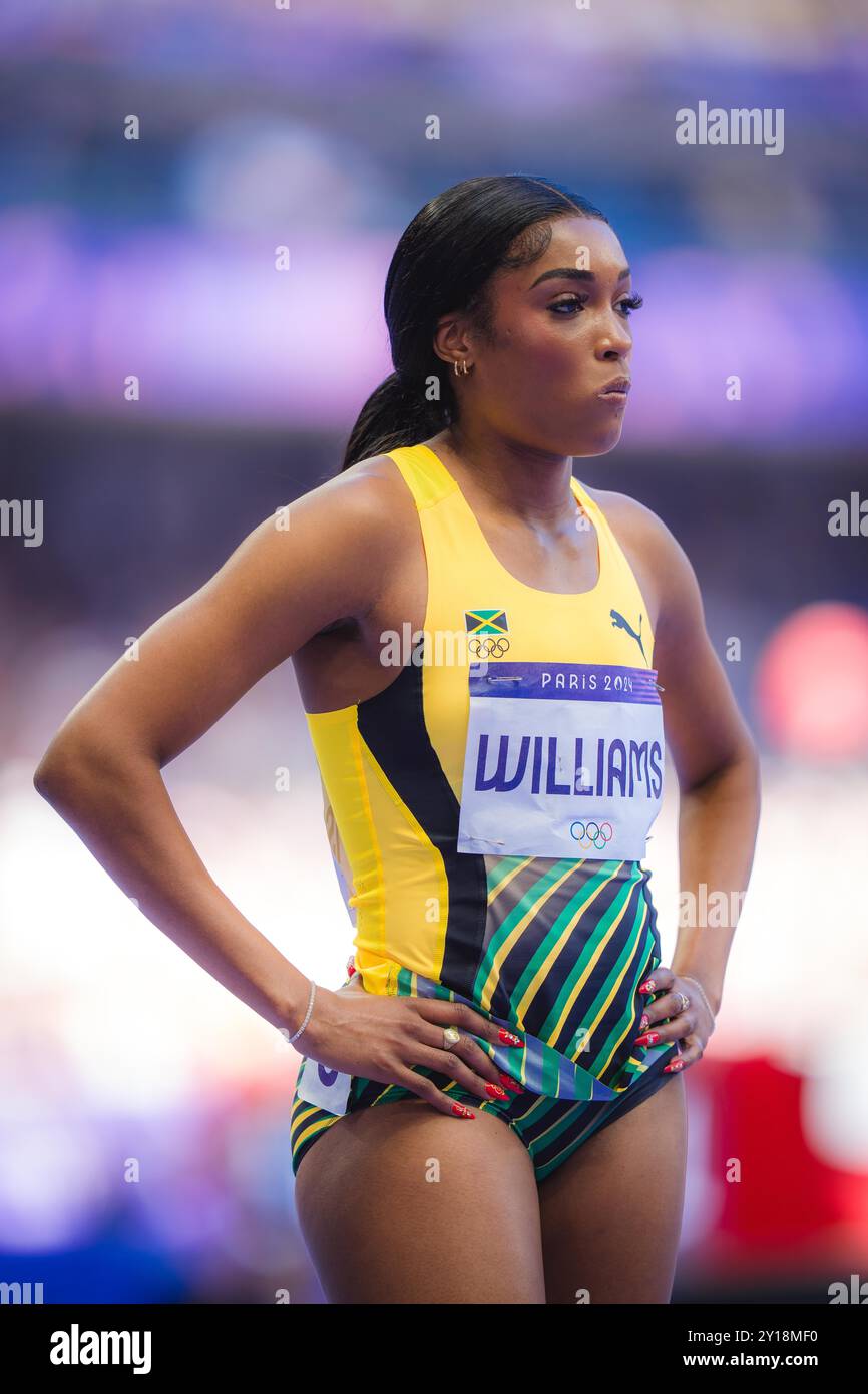 Stacey-Ann Williams participating in the 400 meters at the Paris 2024 ...
