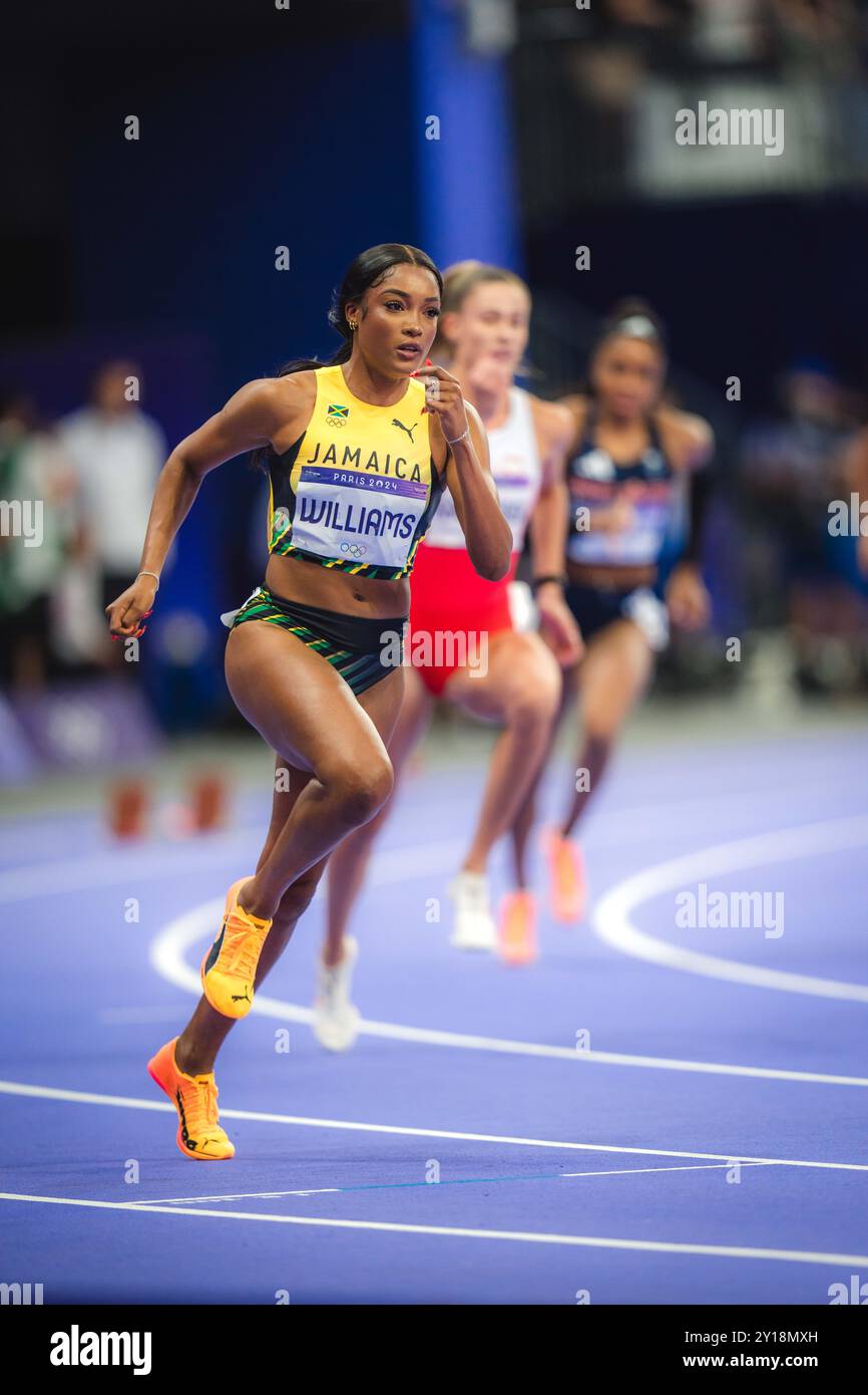 Stacey-Ann Williams participating in the 400 meters at the Paris 2024 ...