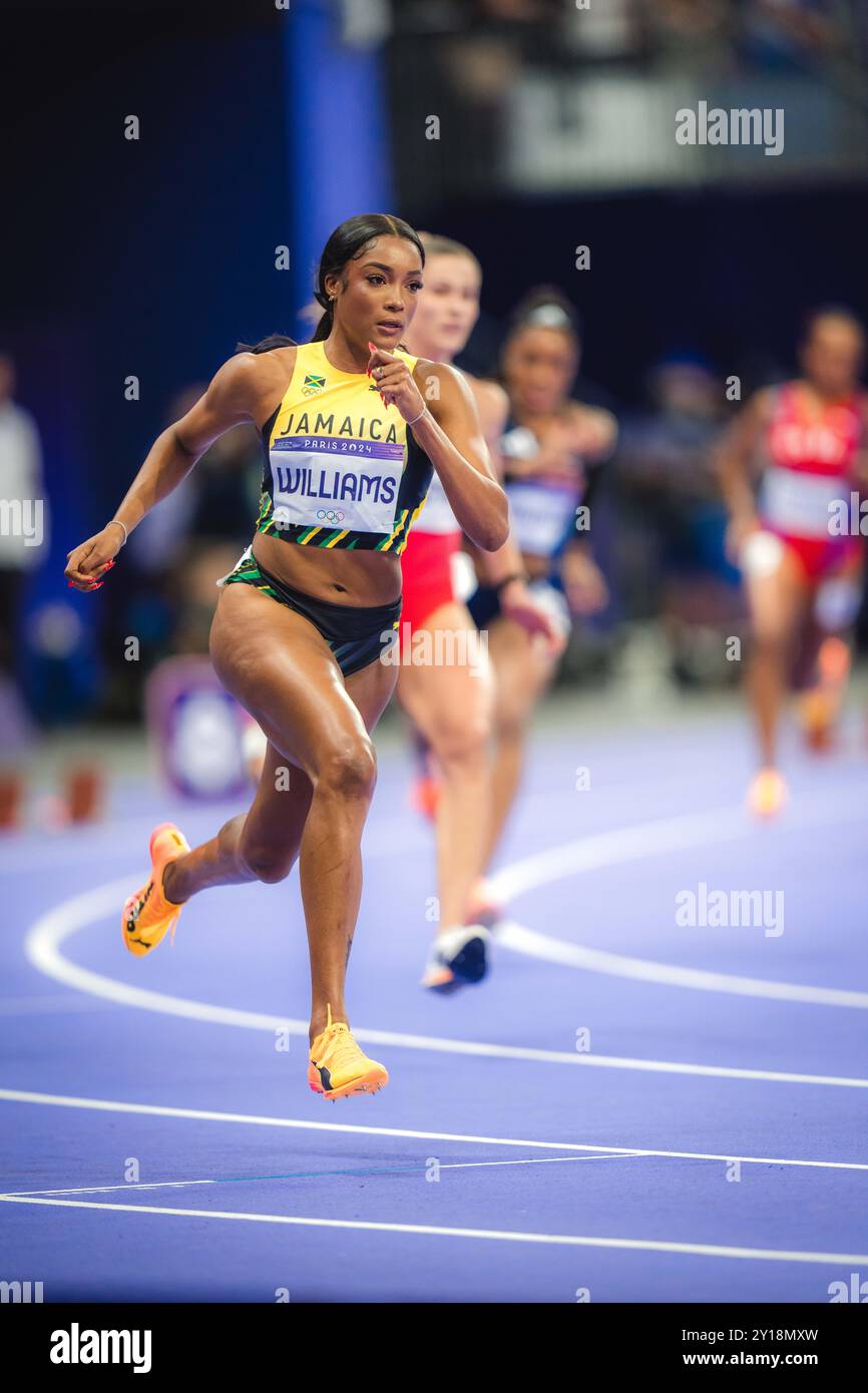 Stacey-Ann Williams participating in the 400 meters at the Paris 2024 ...