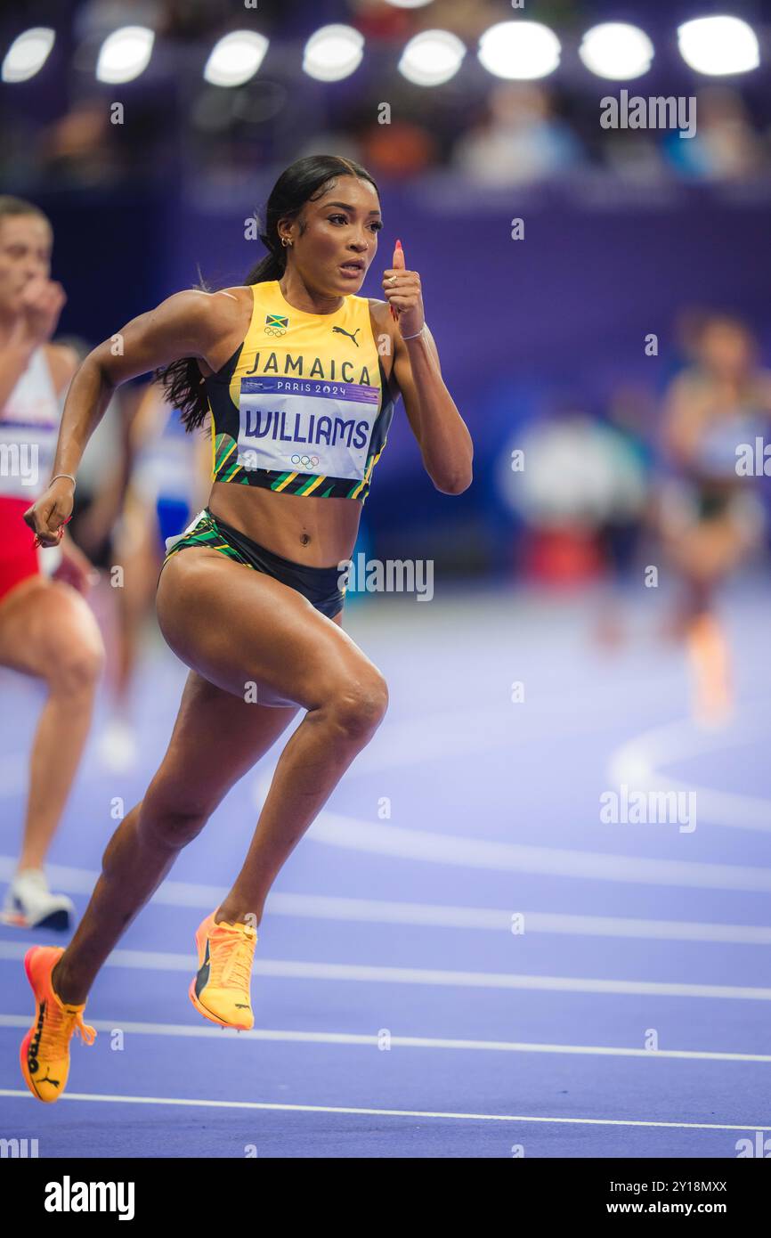 Stacey-Ann Williams participating in the 400 meters at the Paris 2024 ...