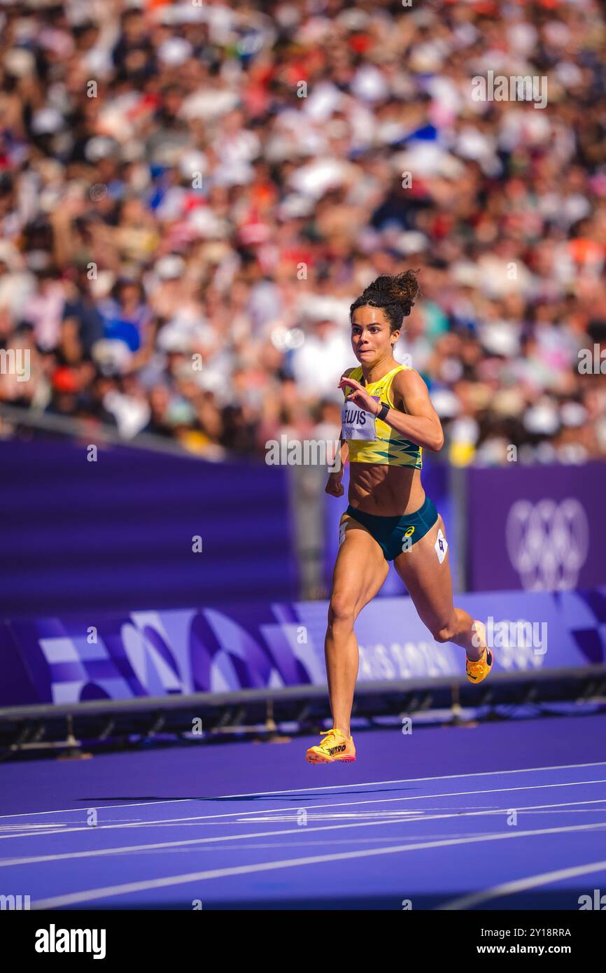 Torrie Lewis participating in the 200 meters at the Paris 2024 Olympic ...