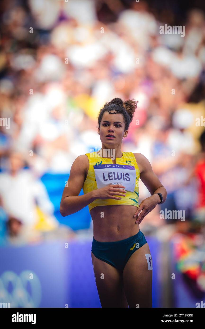 Torrie Lewis participating in the 200 meters at the Paris 2024 Olympic ...