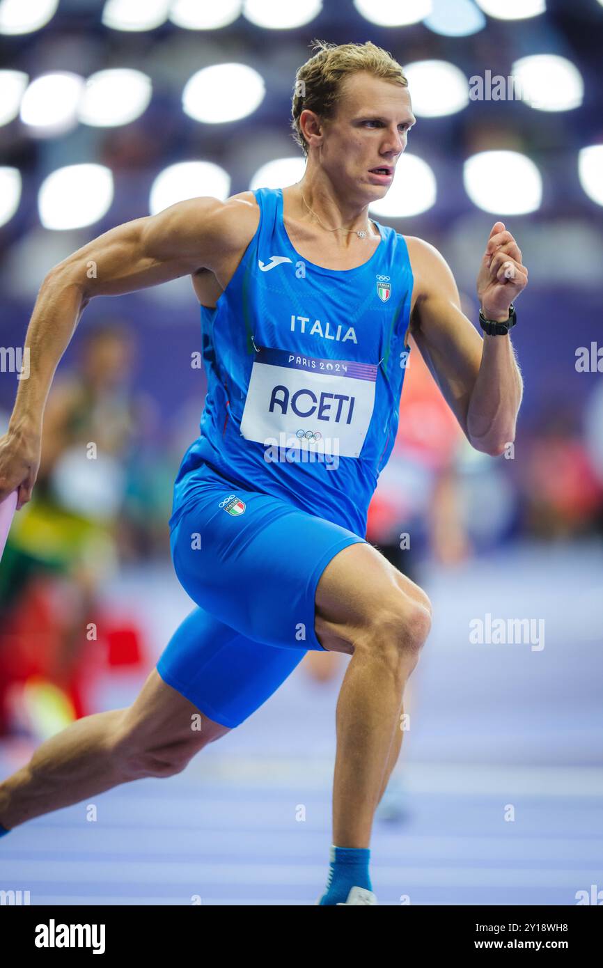 Vladimir Aceti participating in the 4x400 meters relay at the Paris ...